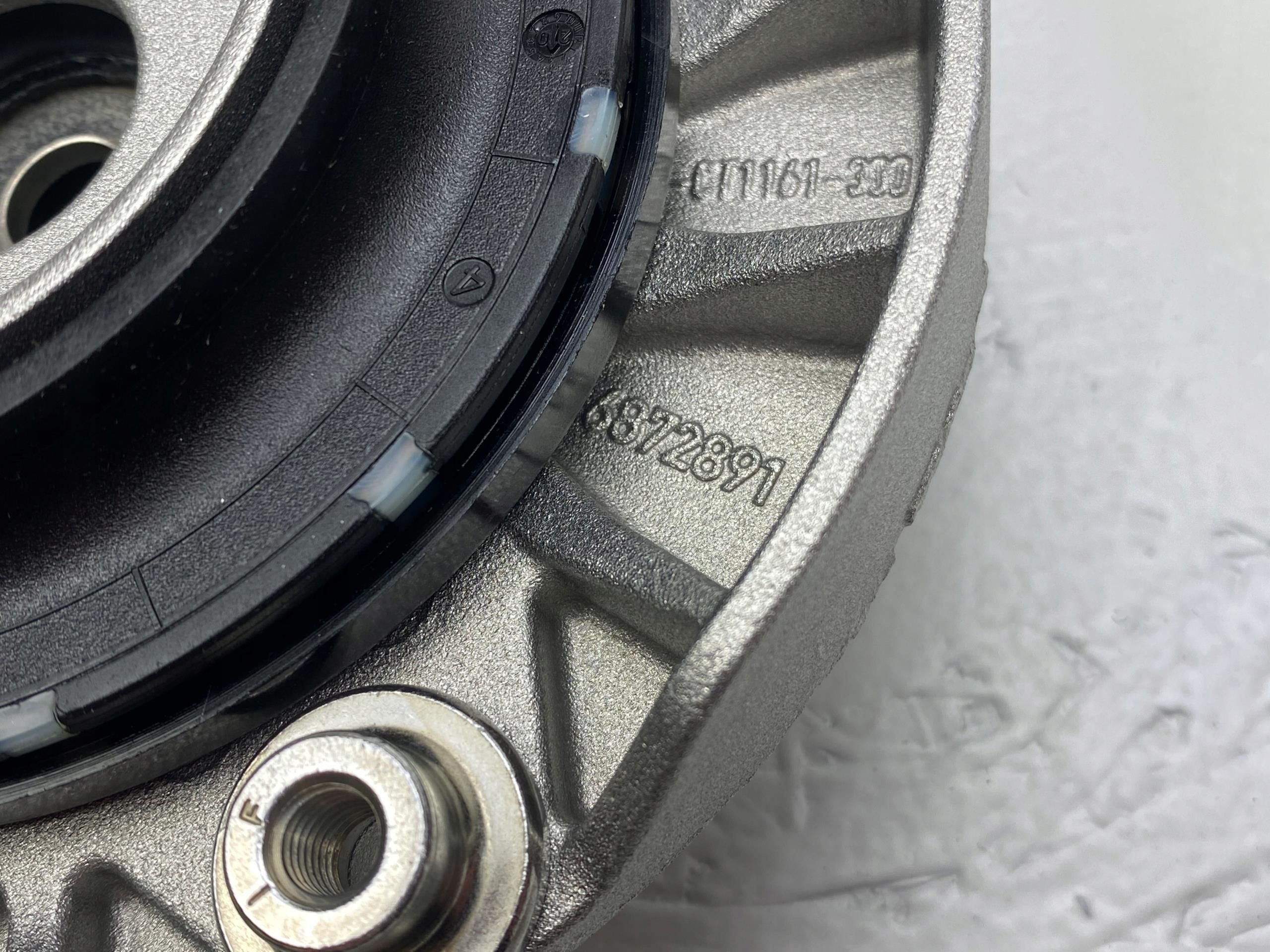 Łożysko amortyzatora Bmw Oe Mini Gniazdo Mocowanie Amortyzatora 6892617 ...