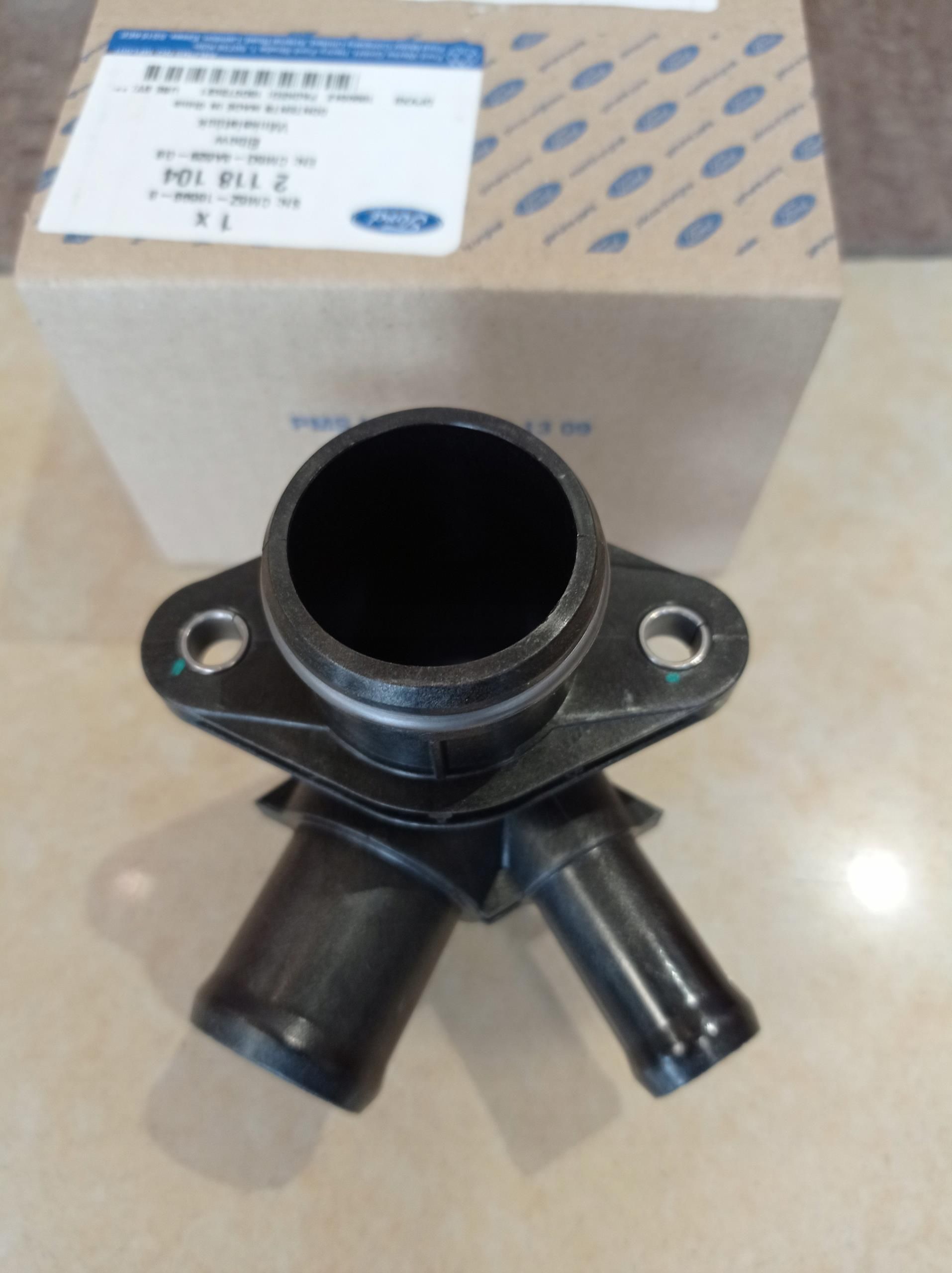 Ford Oe Króciec pompy Wodny Ford 10 Ecoboost fiesta focu - Opinie i ...