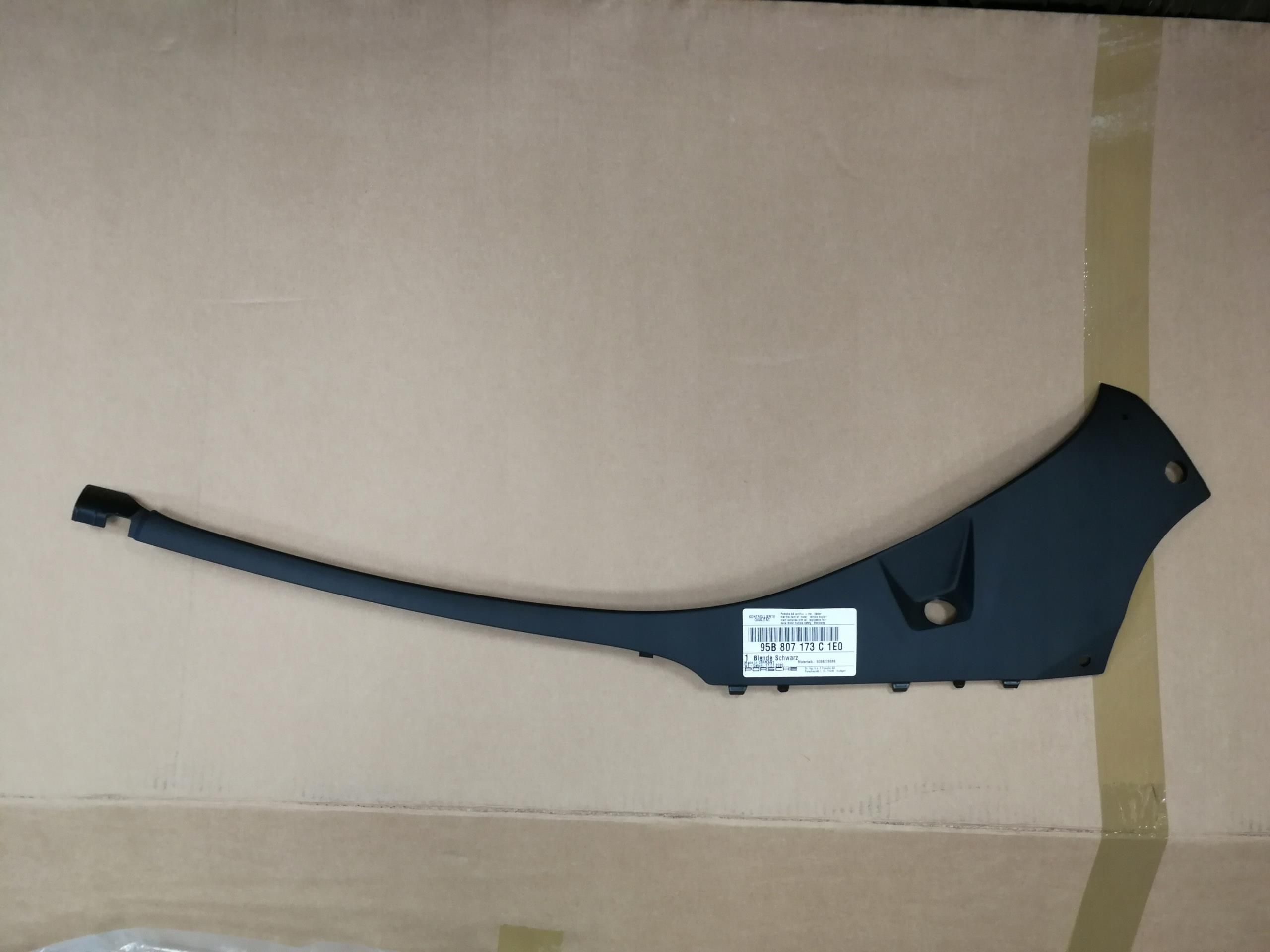 Porsche Oe Maskownica Lampy Lewa Macan 95B807173C1E0 - Opinie i ceny na ...