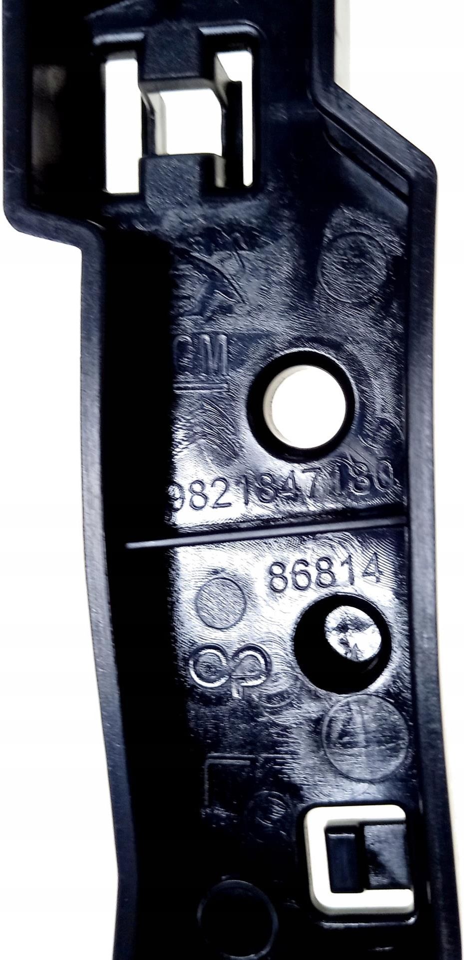 Toyota Oe Su001B0631 9821847180 Uchwyt Przedniego Zderzaka - Opinie i ...