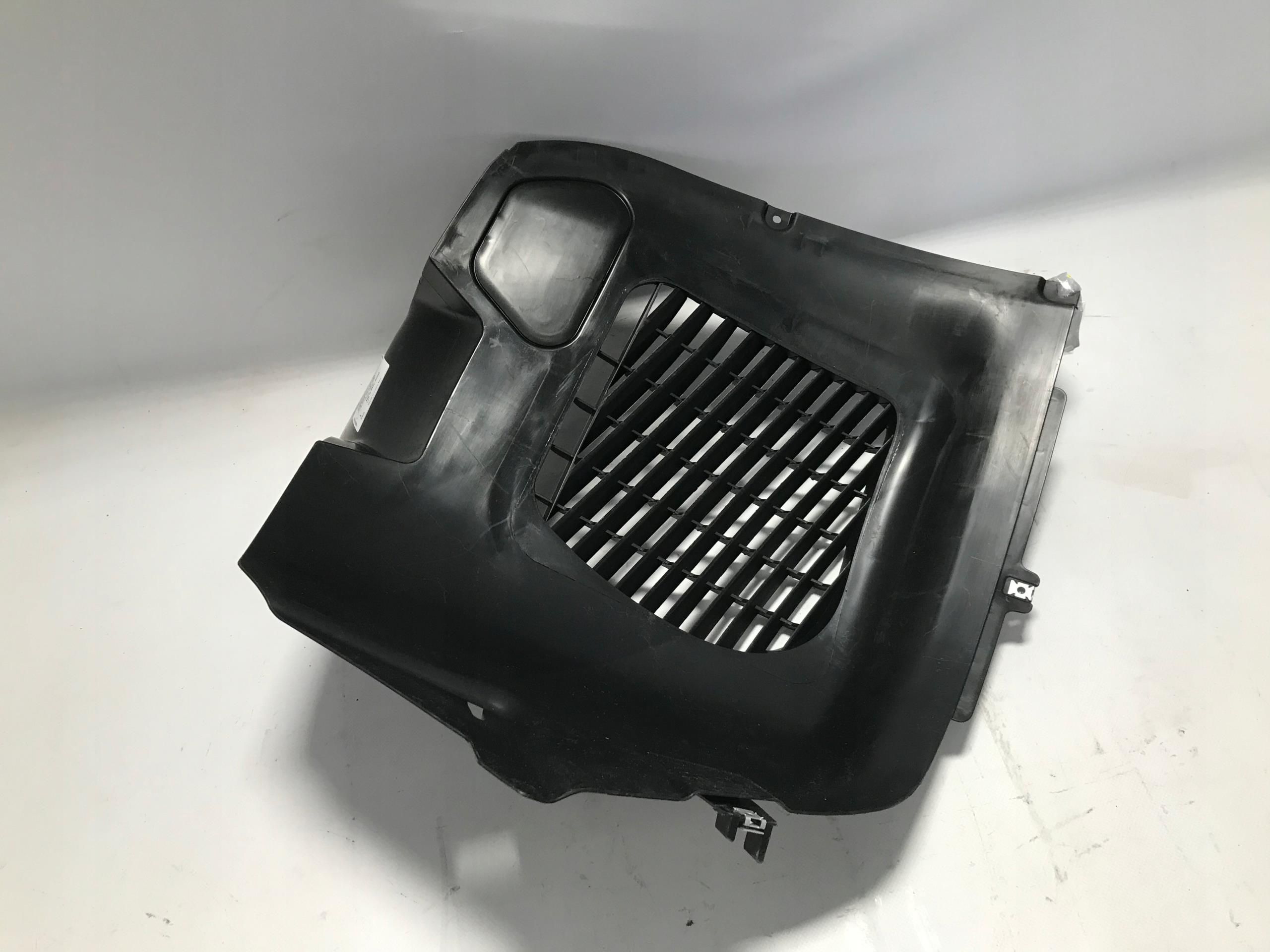 Nadkole Volkswagen Oe Nadkole Przód Przednia Część Vw Touareg 7P5 14 ...