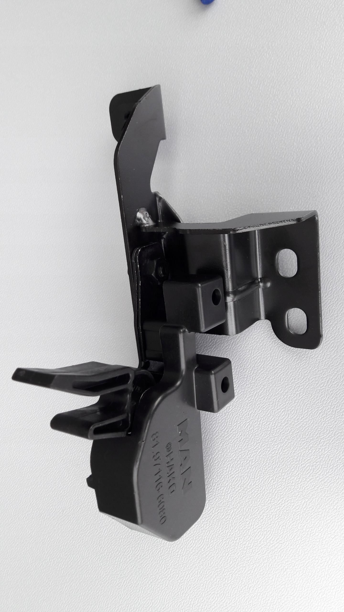 Man Oe Zamek Klapy Maski Man Tgx E6 Prawy 81 97116 6084 - Opinie i ceny ...