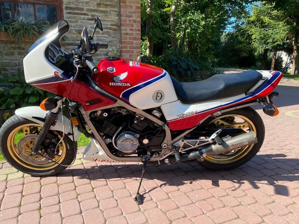 Honda Vf 750F Interceptor - Opinie i ceny na Ceneo.pl