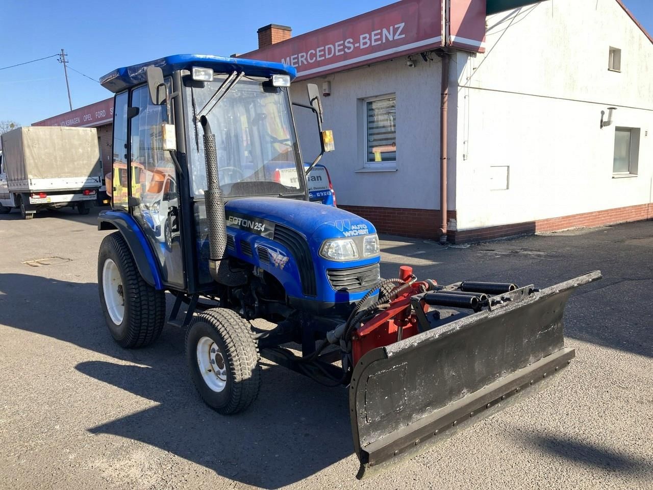 Inny ciągnik Foton 254 4X4 Pług posypywarka 2011 - Opinie i ceny na ...