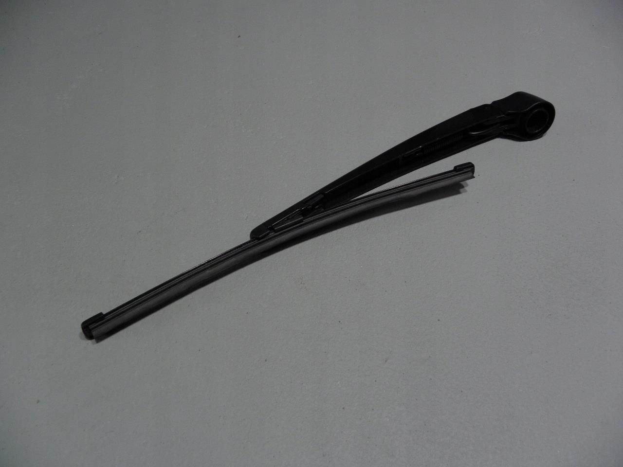 Wycieraczka samochodowa Mercedes Benz Oe Mercedes W205 W213 Ramię ...