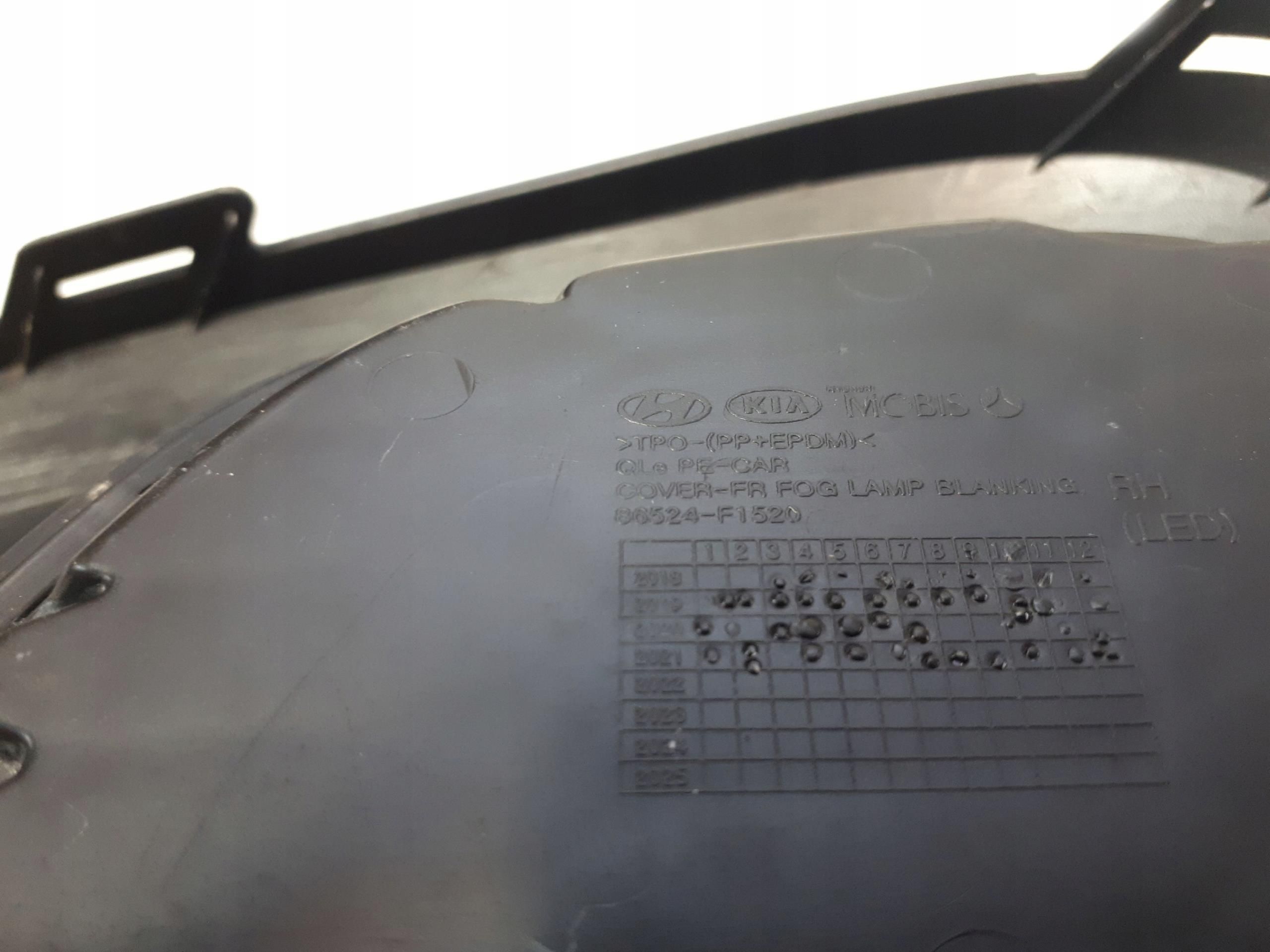 Kia Oe Kratka Zderzaka Prawa Kia Sportage 4 86522 F1520 - Opinie i ceny ...