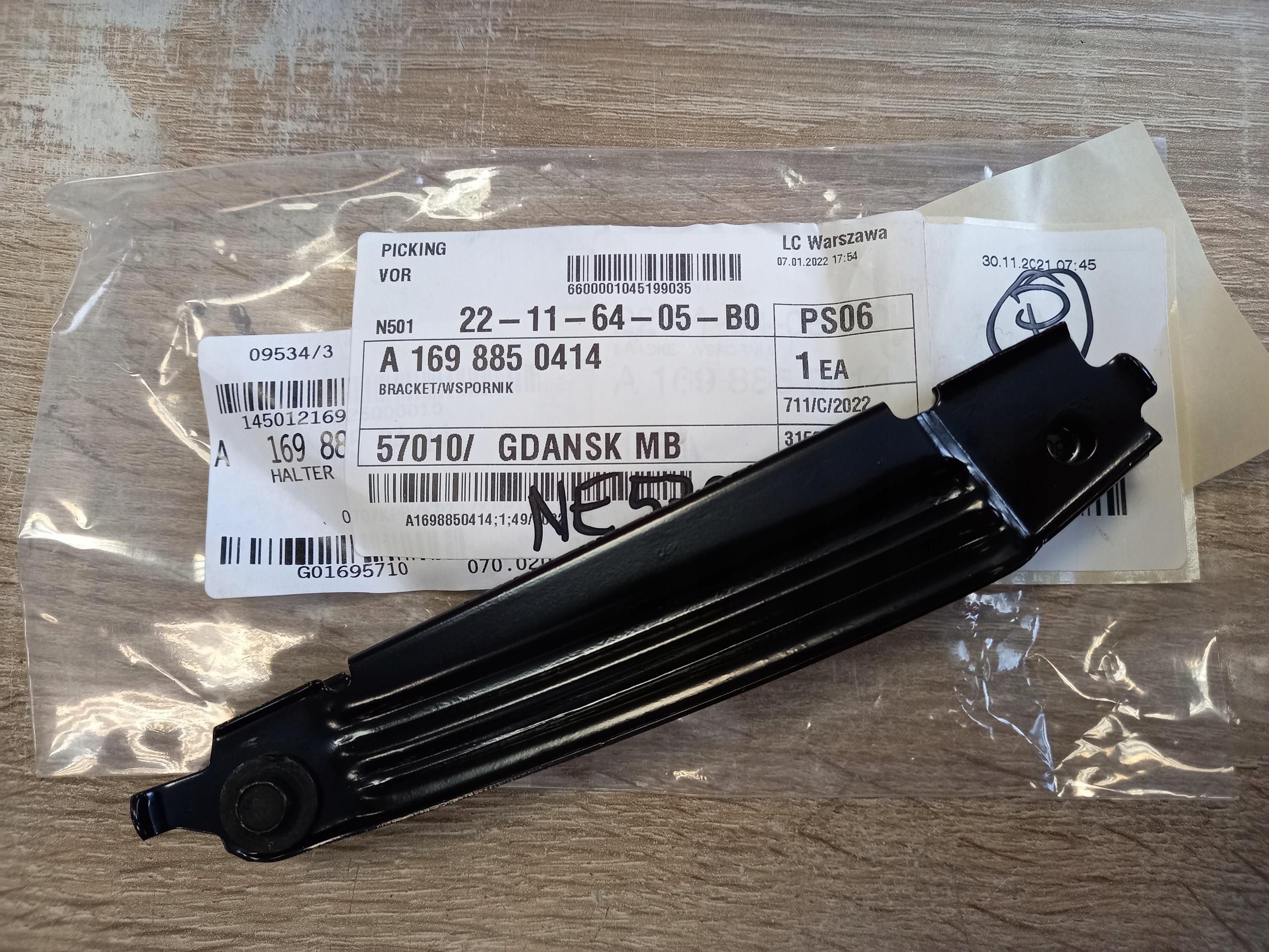 Mercedes-Benz Oe Ślizg Zderzaka Mercedes W245 B-Klasa Przód Oryg ...