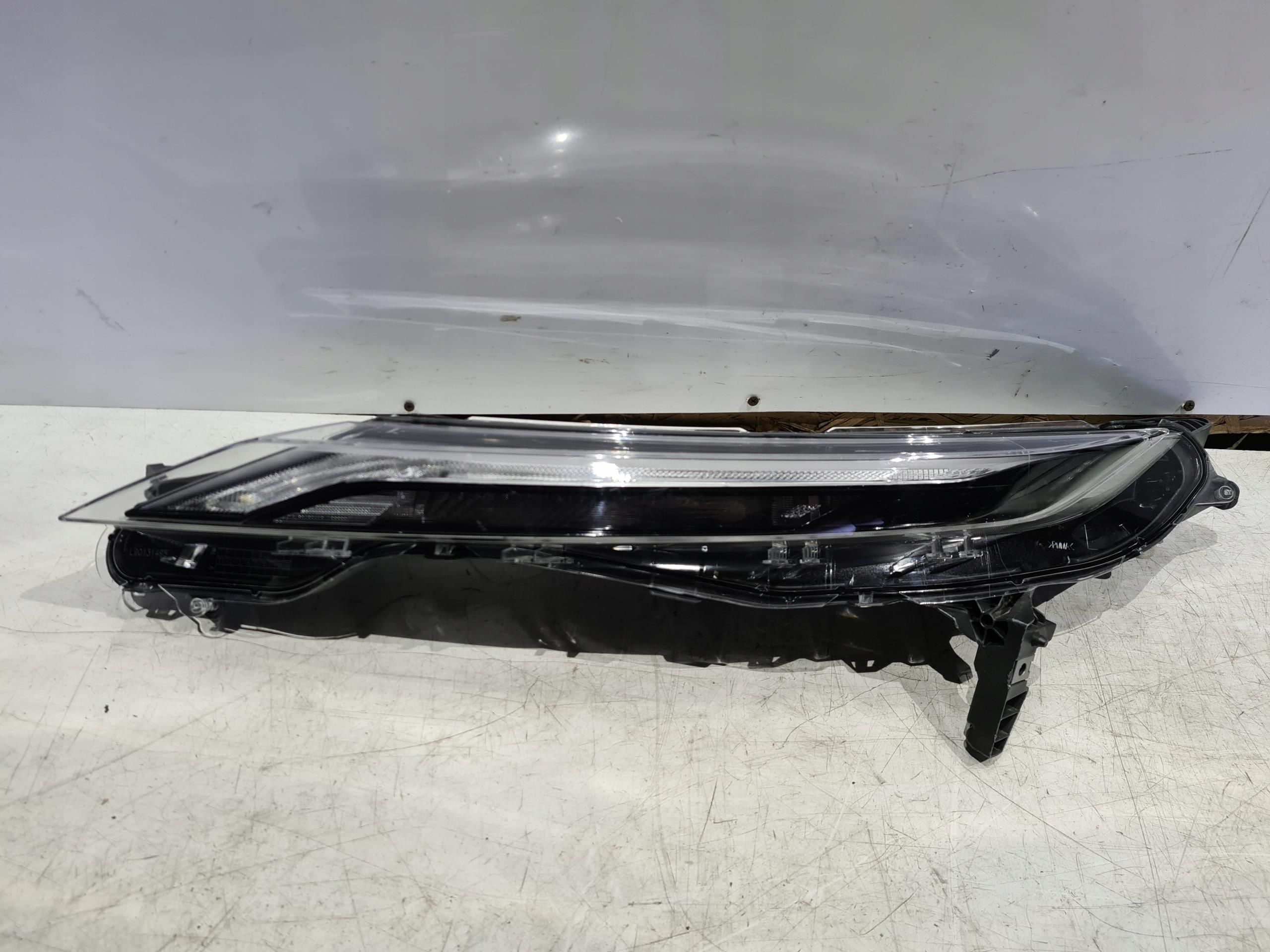 Lampa przednia Nissan Oe Lampa Led Lewa Juke II P13A-FJK16L / 26125 ...