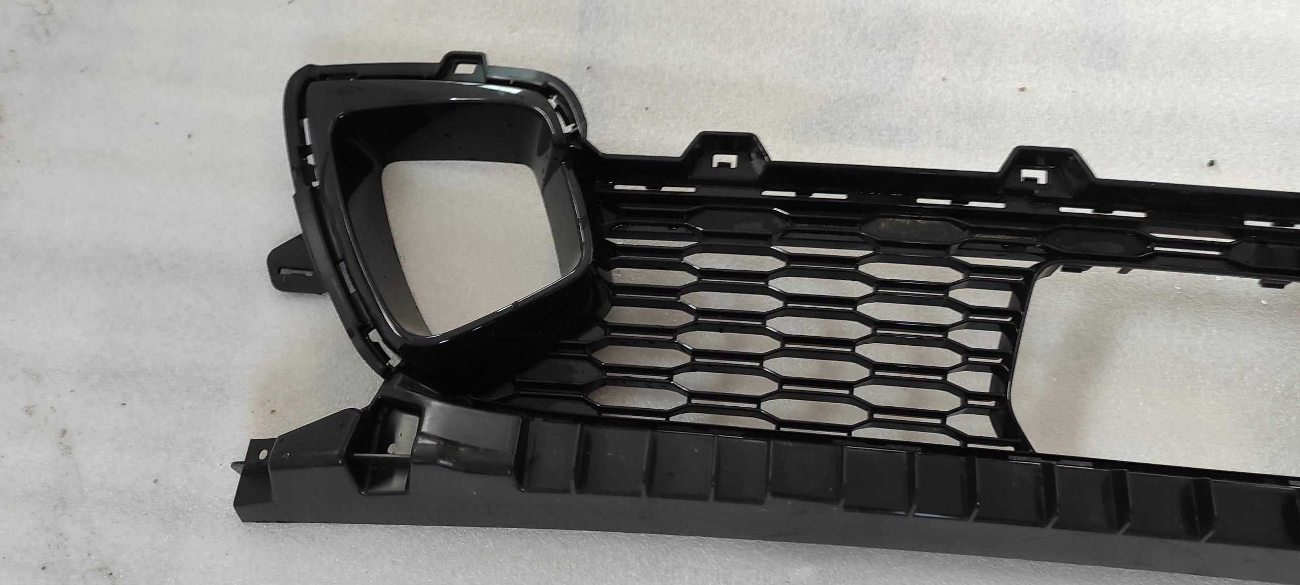 Bmw Oe Kratka Zderzaka M-Pakiet 2 M2 F44 51118075480 - Opinie i ceny na ...