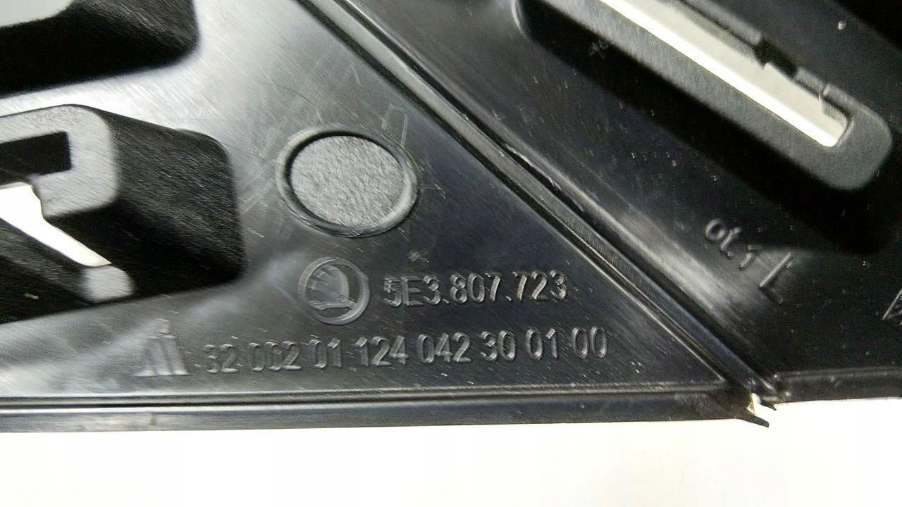 Skoda Oe Wspornik Uchwyt Lewy Atrapy Octavia IV 2020R 5E3807723 ...