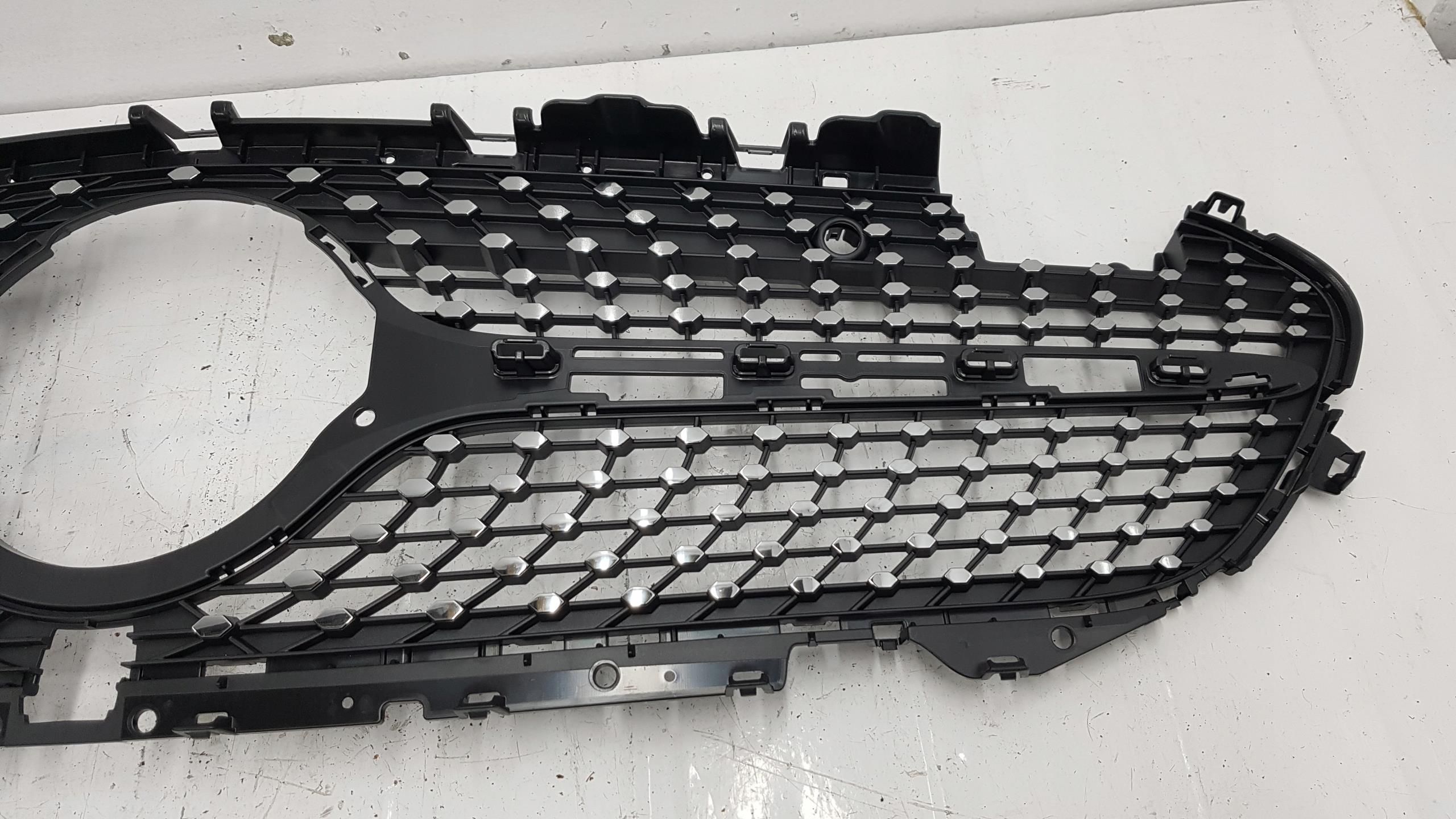 Mercedes-Benz Oe Mercedes Cls W257 Amg Kamera Grill Atrapa A2578852002 ...