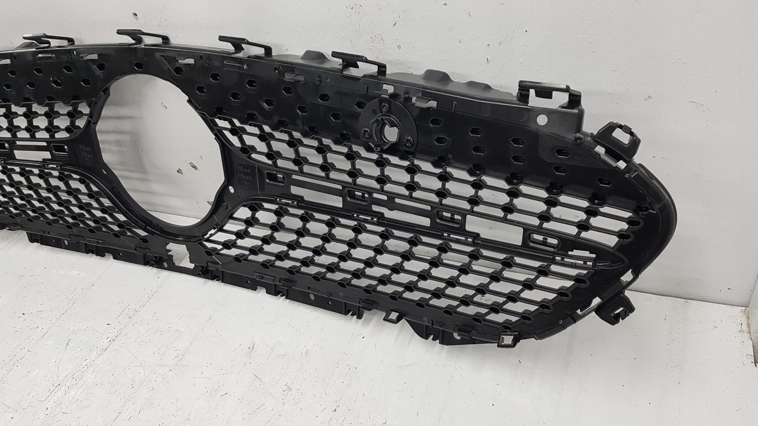 Mercedes-Benz Oe Mercedes Cls W257 Amg Kamera Grill Atrapa A2578852002 ...