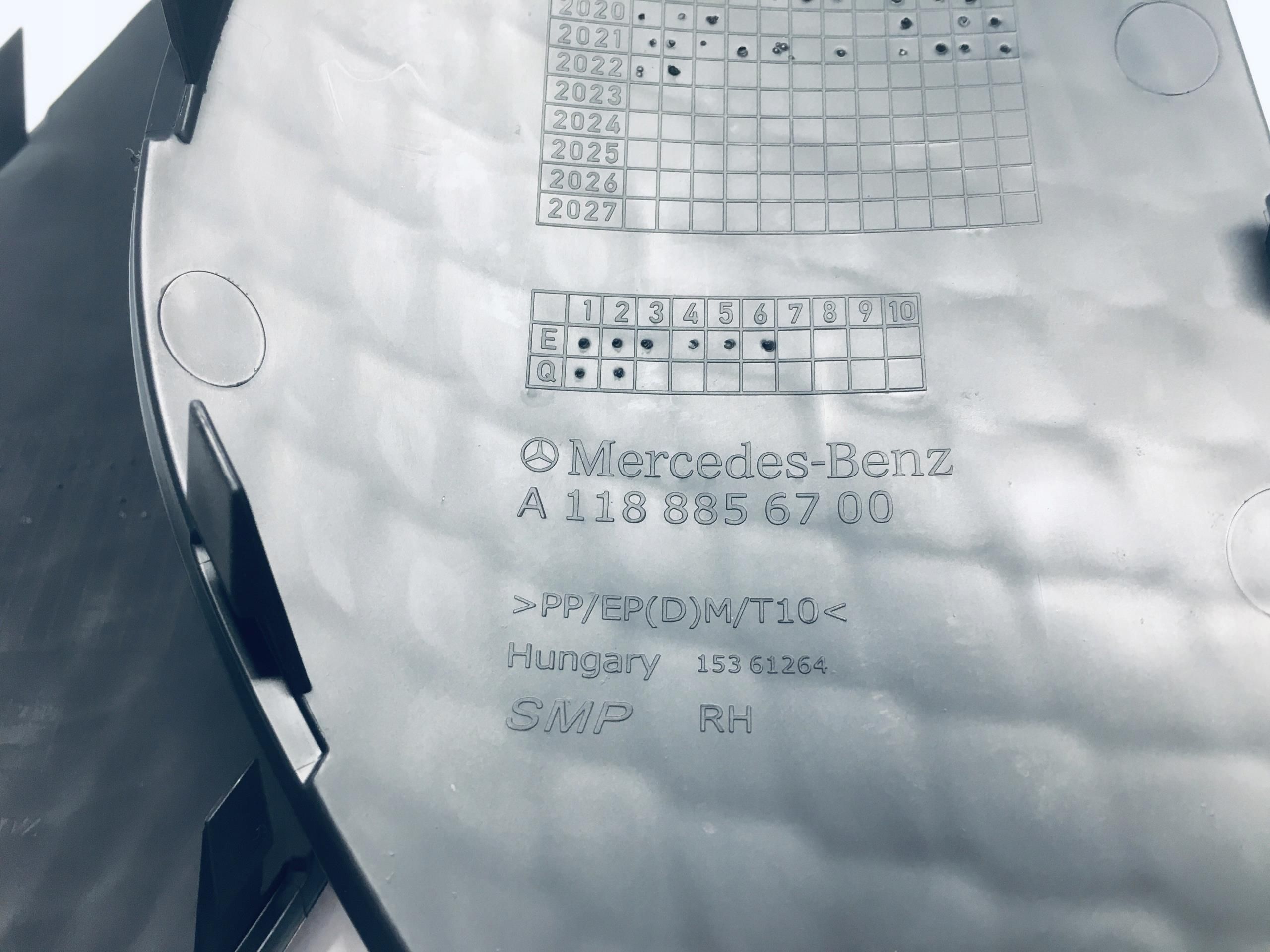 Mercedes-Benz Oe Kratka Lewa Zderzaka Mercedes Cla W118 A1188856700 ...