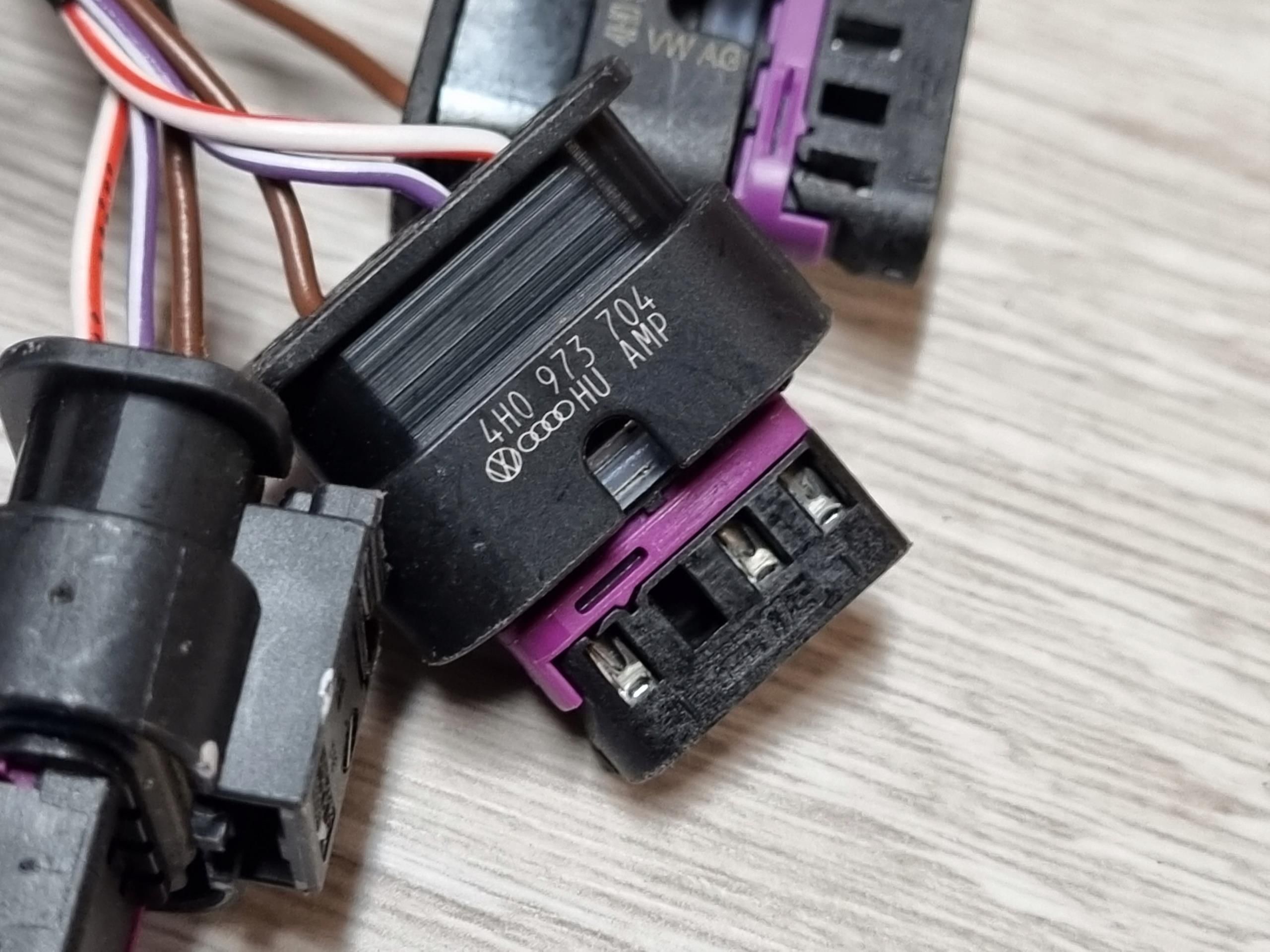 Volkswagen Oe Wtyczka Złącze Wtyk Audi Vw 4H0973704 Fep Germany ...