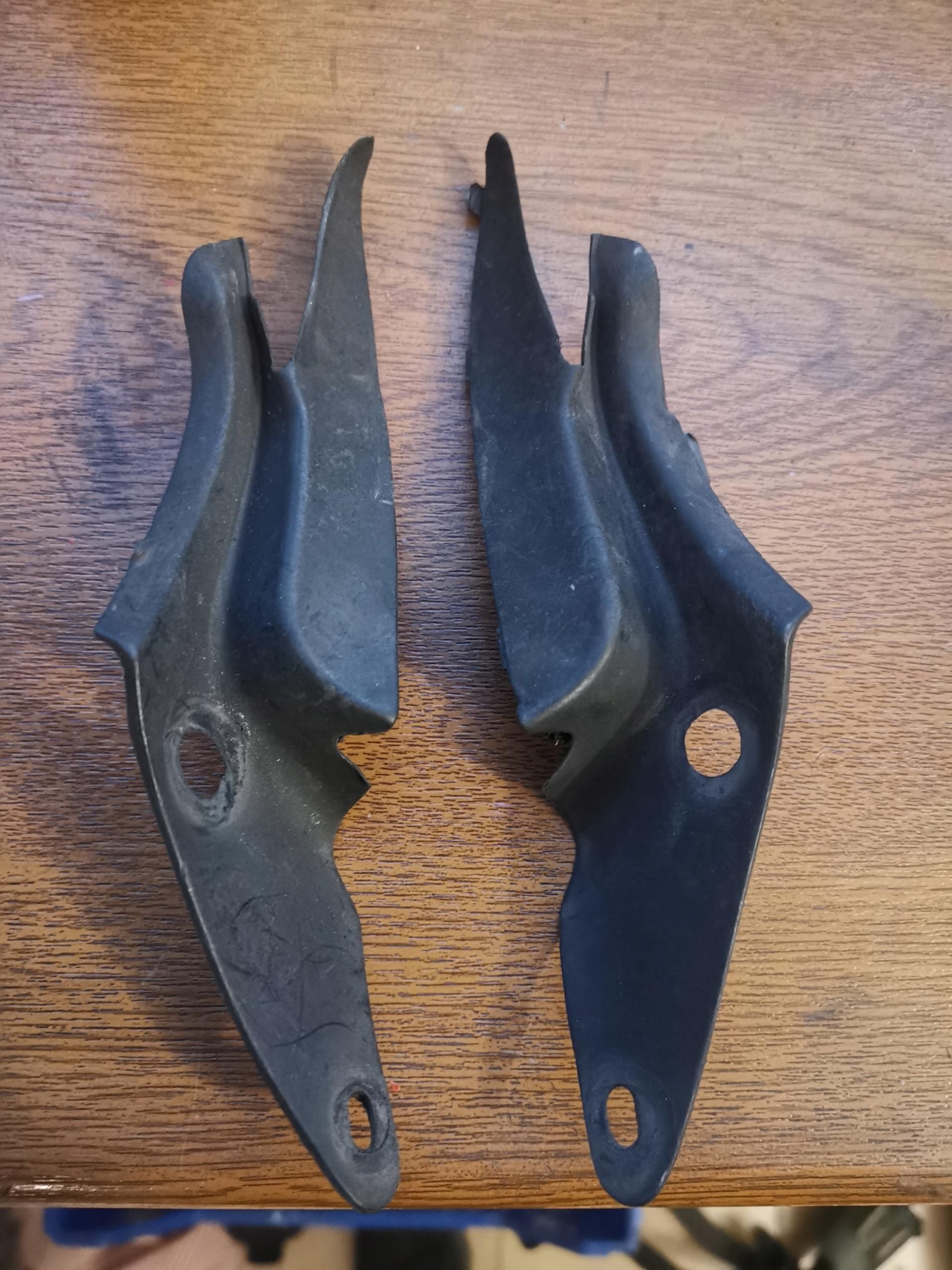 Volvo Oe S60 V70 Xc70 Uszczelka Podszybia Błotnika 8663894 8663896 ...