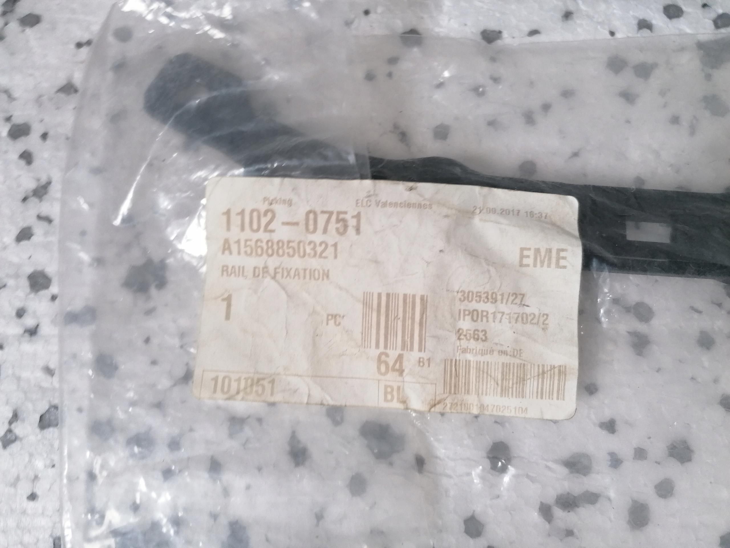 MercedesBenz Oe Mercedes 156 A Klasa Ślizg Zderzaka Lewy A1568850321 ...