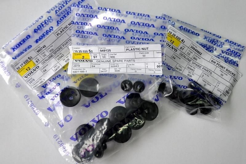 Volvo Oe S60 V60 Sruby Spinki Przednie Nadkole Kpl 949125 30640602 ...