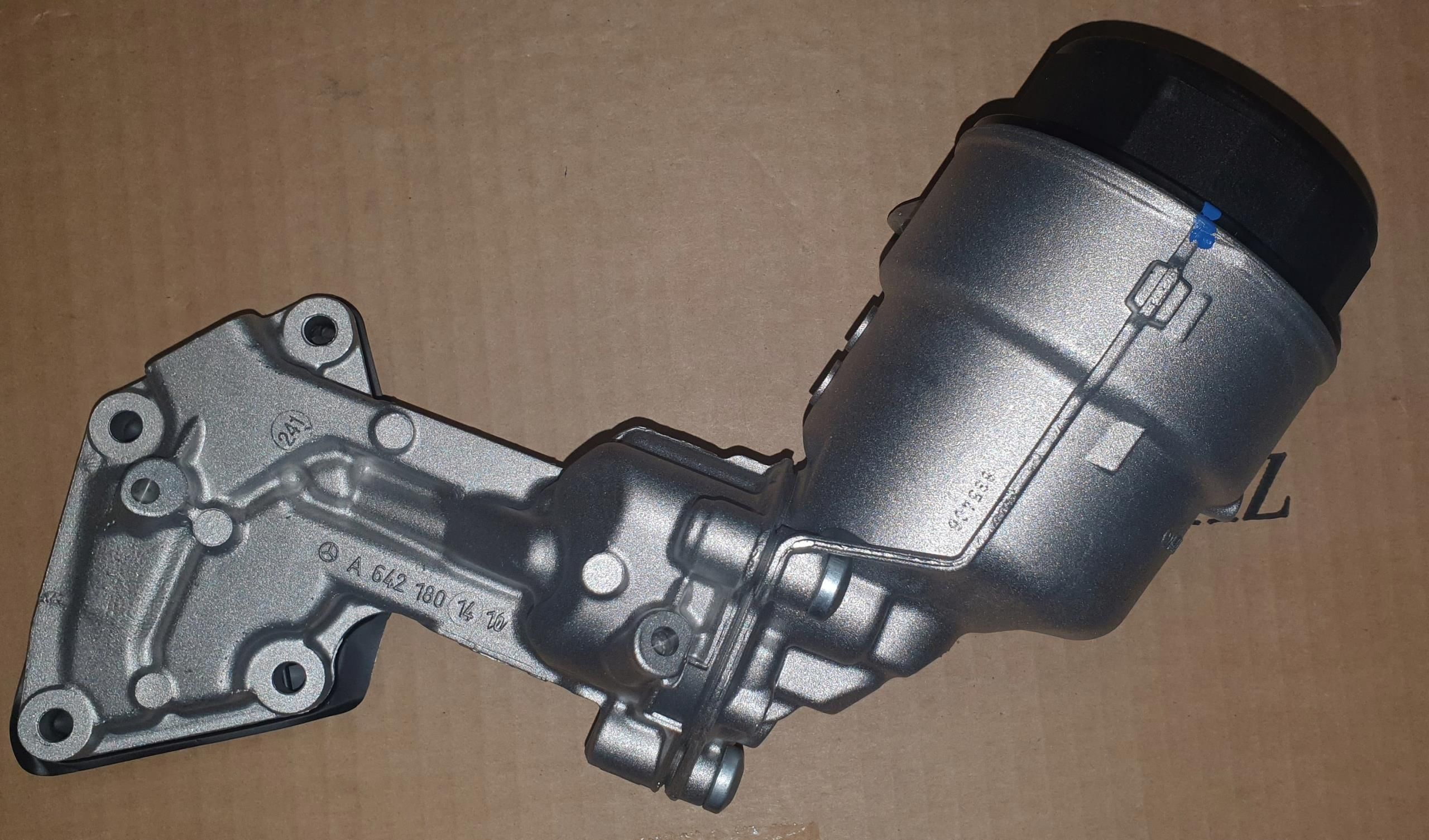 MercedesBenz Oe Obudowa Filtra Oleju Mercedes Om642 Kpl 6421801410 ...