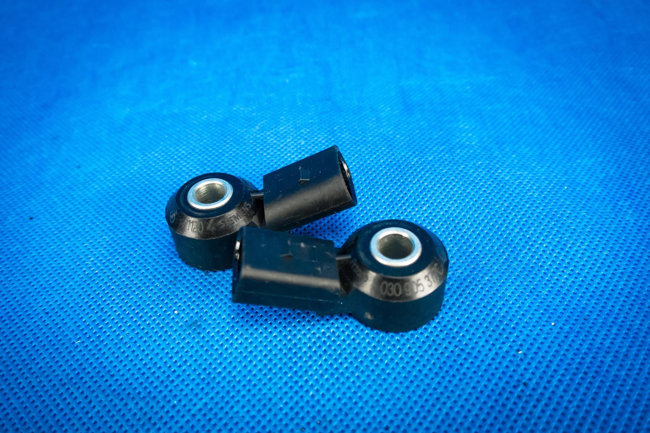 Audi Oe Czujnik Spalania Stukowego Vw 030905377C - Opinie i ceny na ...