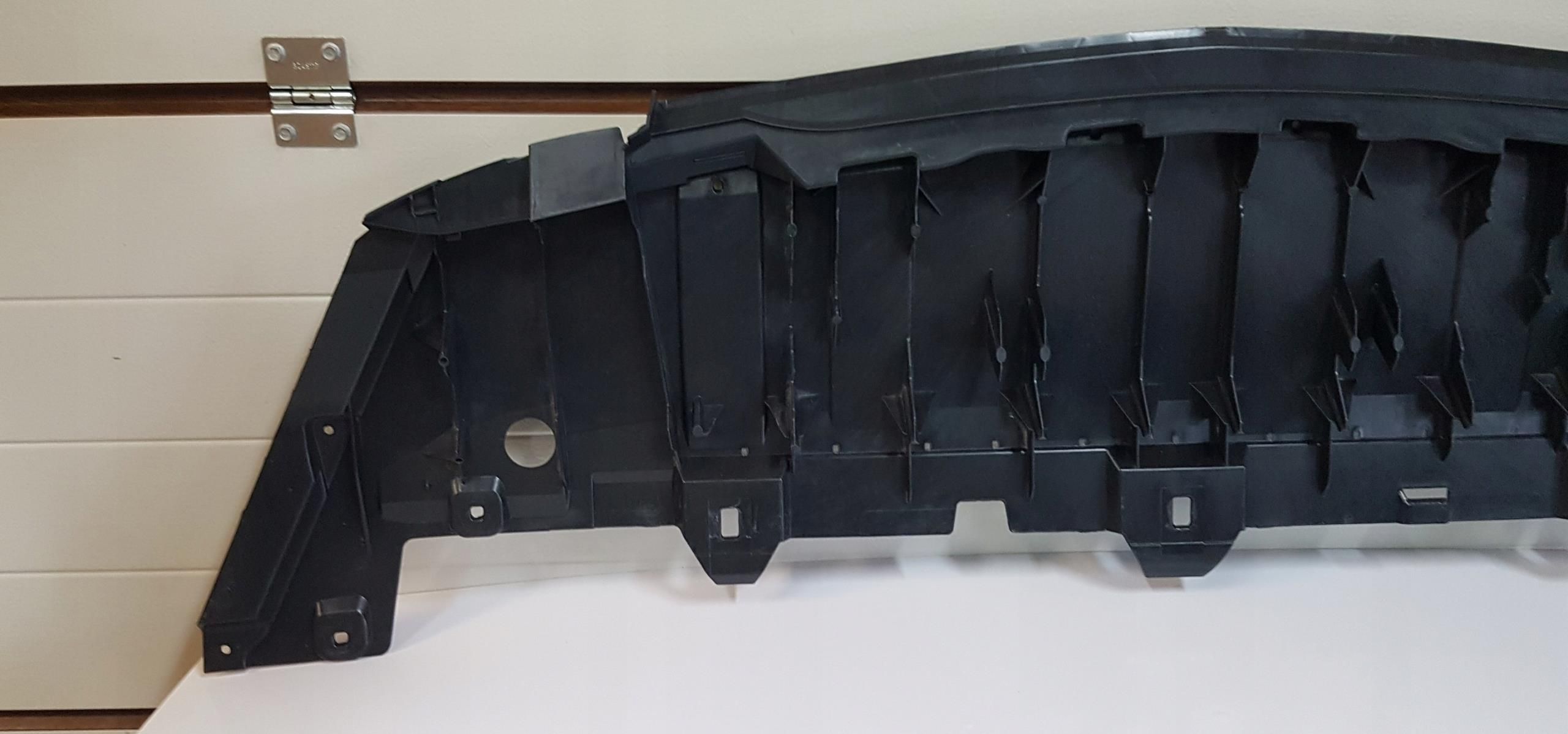 MercedesBenz Oe Mercedes Płyta Osłona Pod Zderzak A1568853600 Gla ...