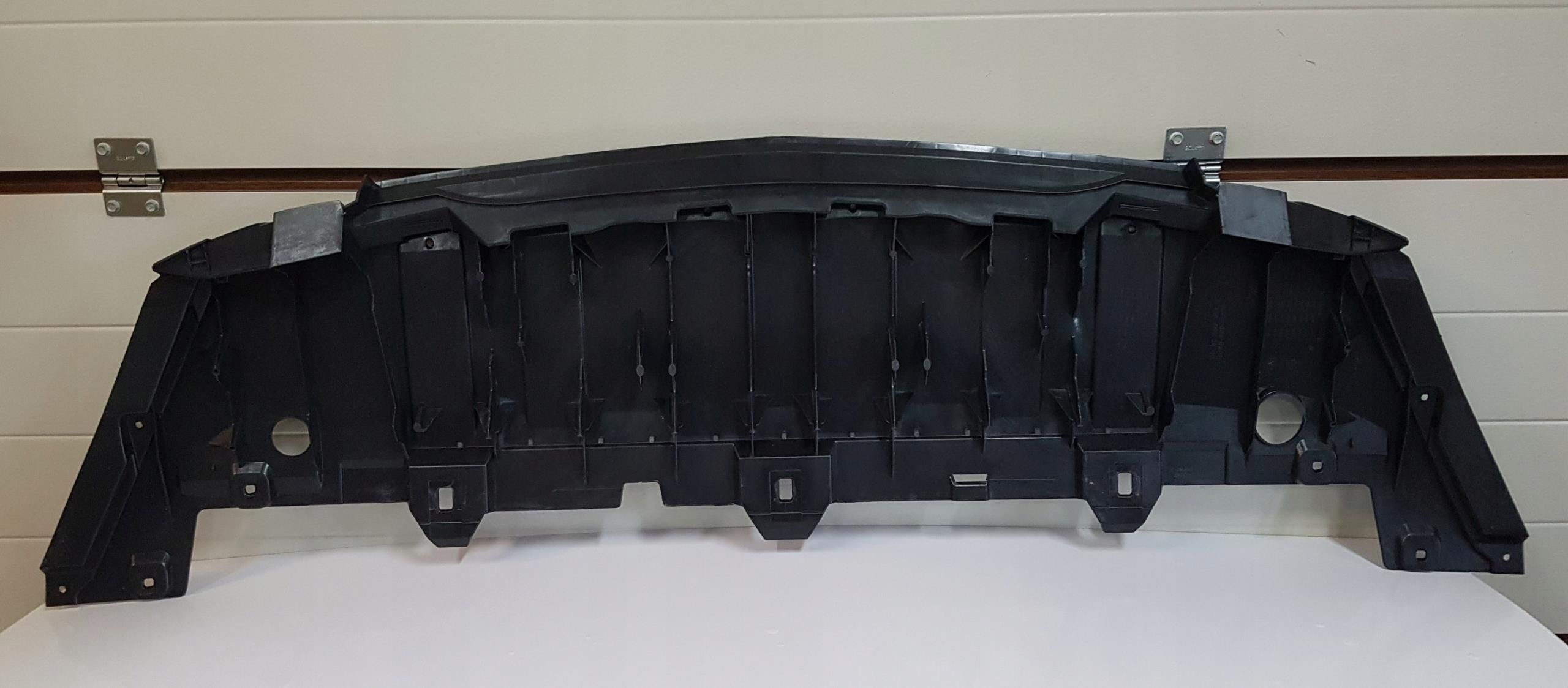 MercedesBenz Oe Mercedes Płyta Osłona Pod Zderzak A1568853600 Gla ...