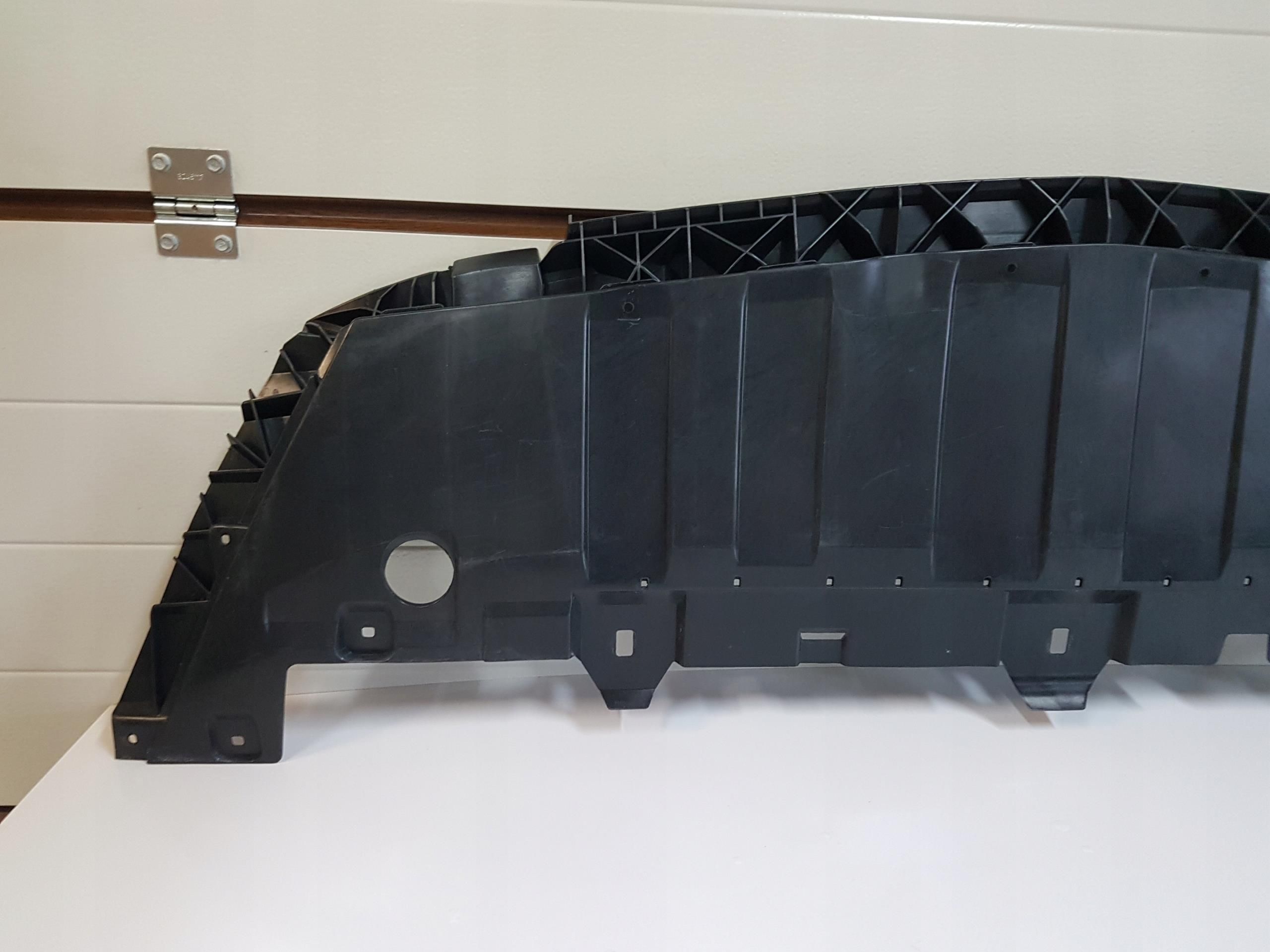 MercedesBenz Oe Mercedes Płyta Osłona Pod Zderzak A1568853600 Gla ...