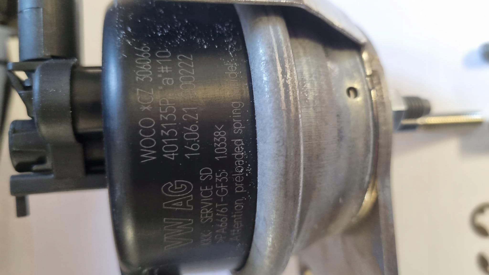 Volkswagen Oe Zawór Turbiny Vw Audi Seat Skoda 2 0 04L198716H - Opinie ...