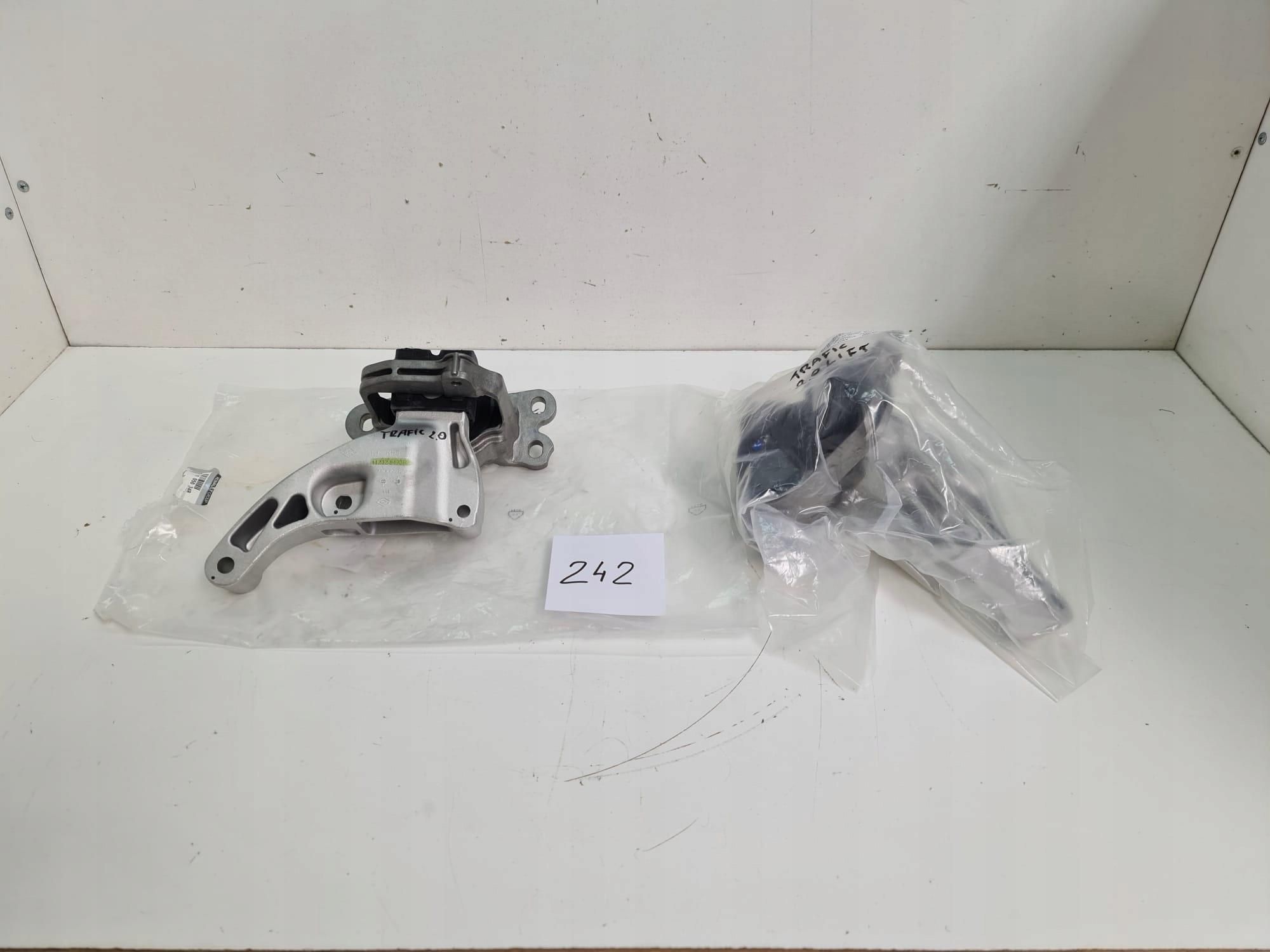 Zawieszenie silnika Renault Oe Łapa Poduszka Silnika Trafic Iii Lift 2 ...