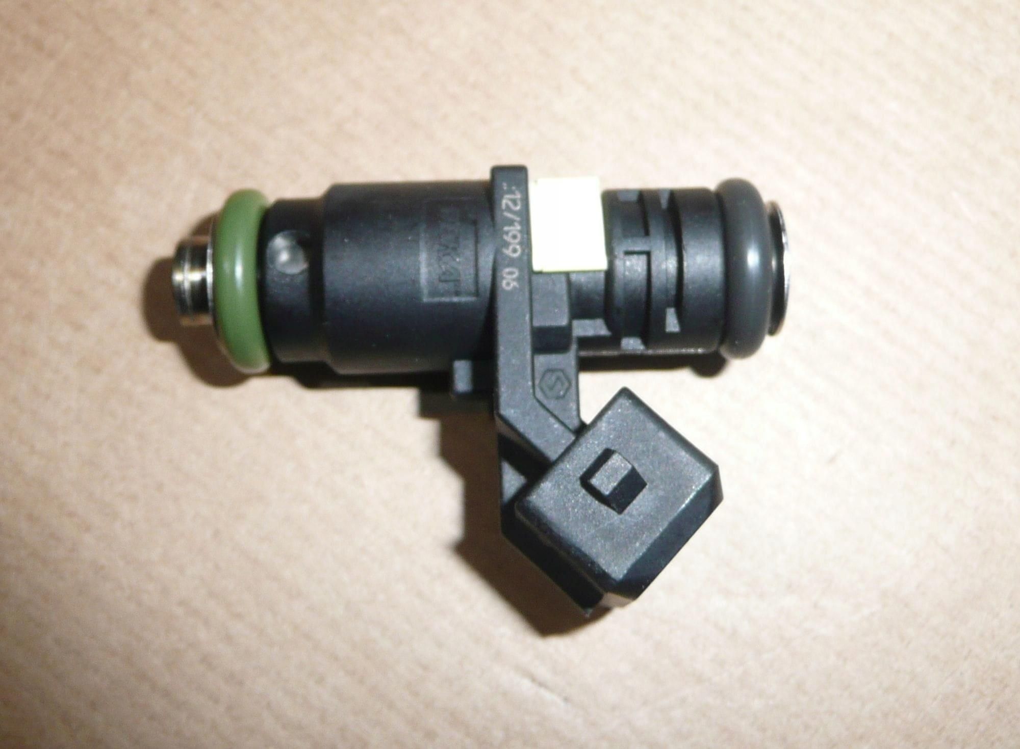 Renault Oe Wtryskiwacz Clio Iii Modus 1.2 16V Org 8200579081 - Opinie i ...