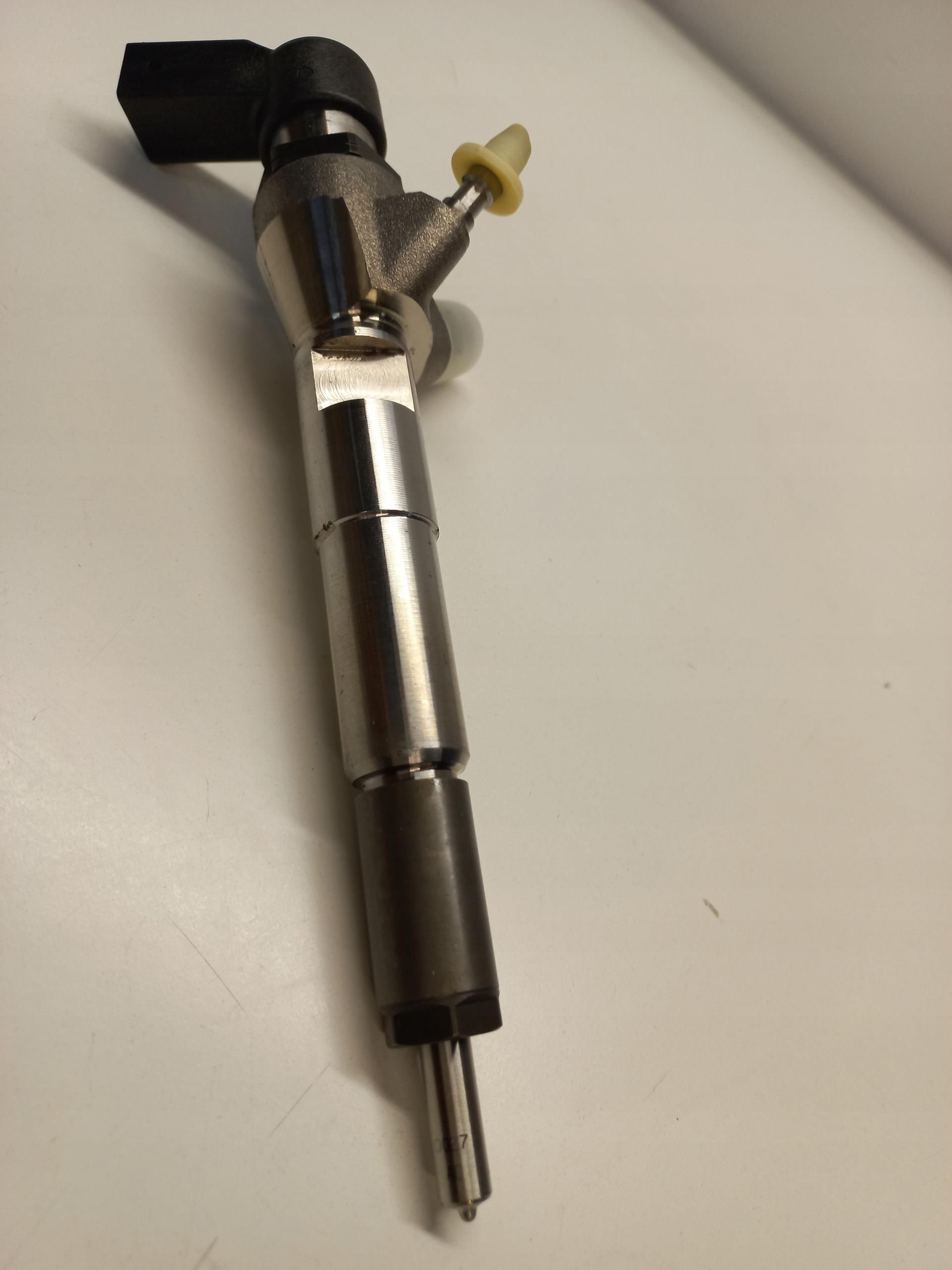 Mercedesbenz Oe Wtryskwtryskiwacz Mercedes A 6070700087 Renault 607 070 ...