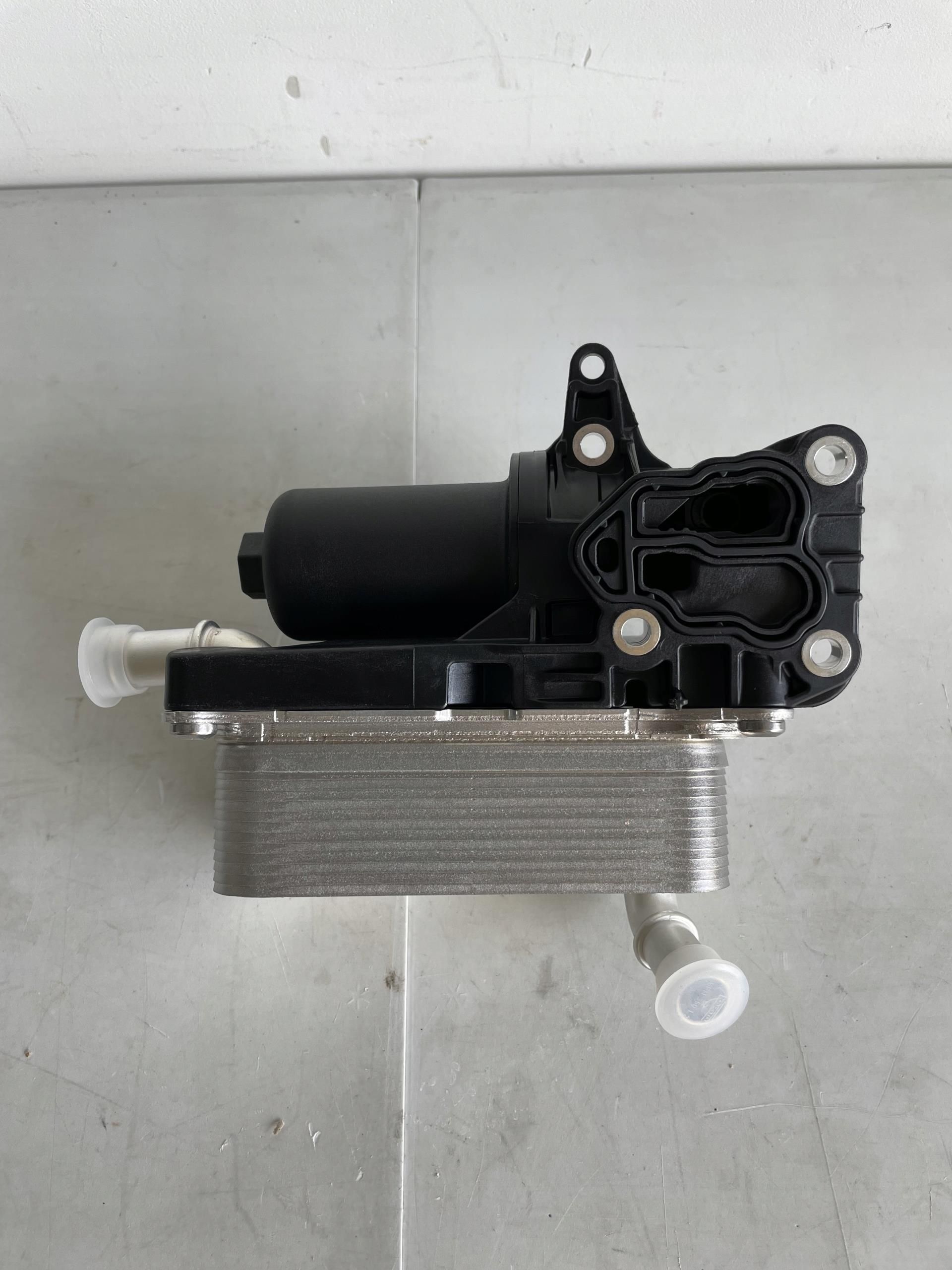 Mercedes Benz Oe Chłodnica Oleju Skrzyni Bieg A2465010501 A 246 501 05 ...