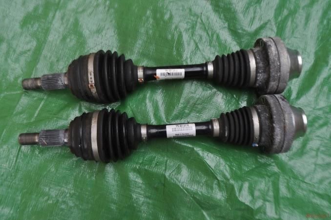 Półoś Volkswagen Oe Półoś Przód Touareg 7P0 407 271A 7P0407271A ...