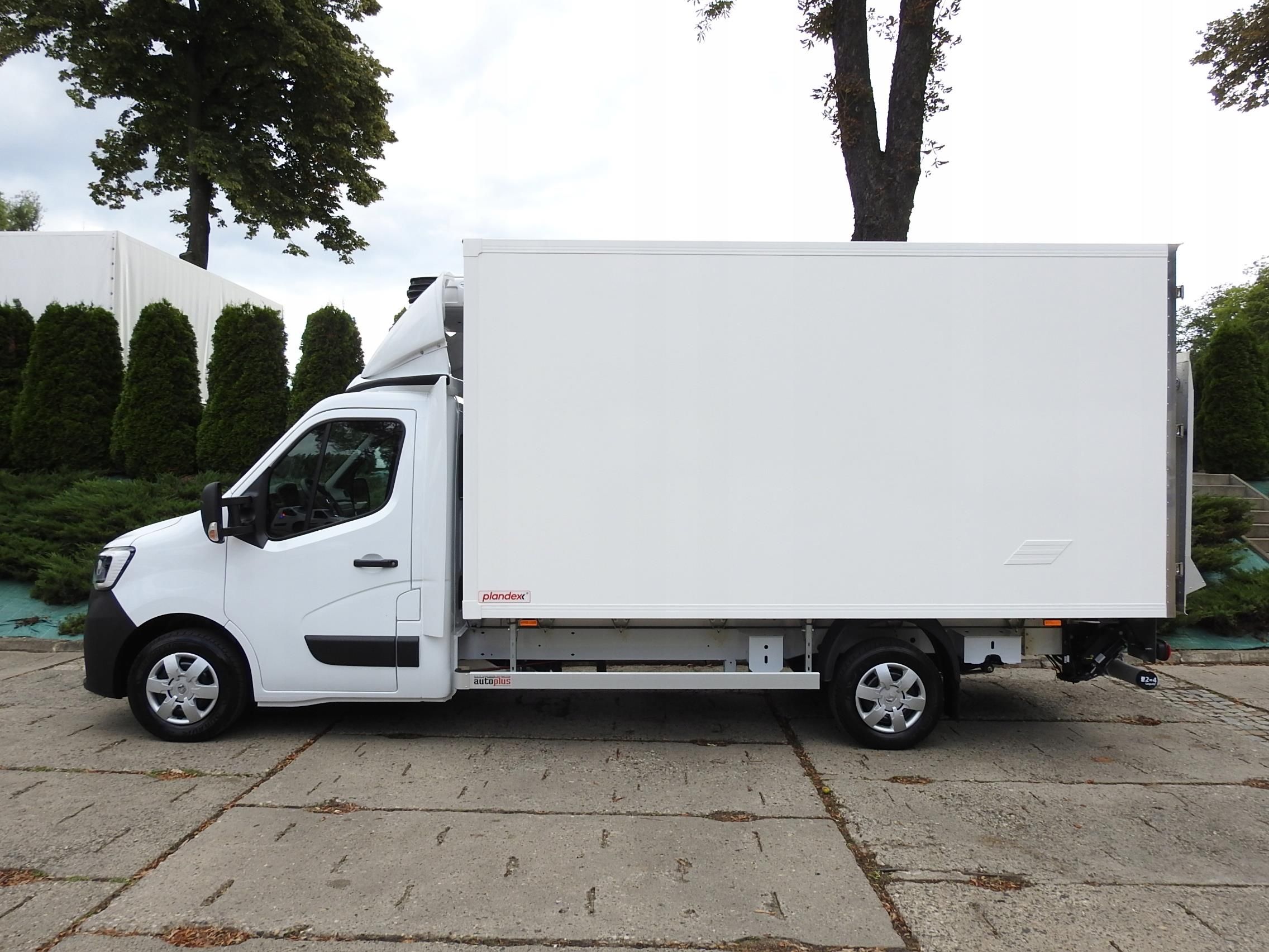 RENAULT MASTER NOWY KONTENER CHŁODNIA -10* WINDA - Opinie i ceny na ...