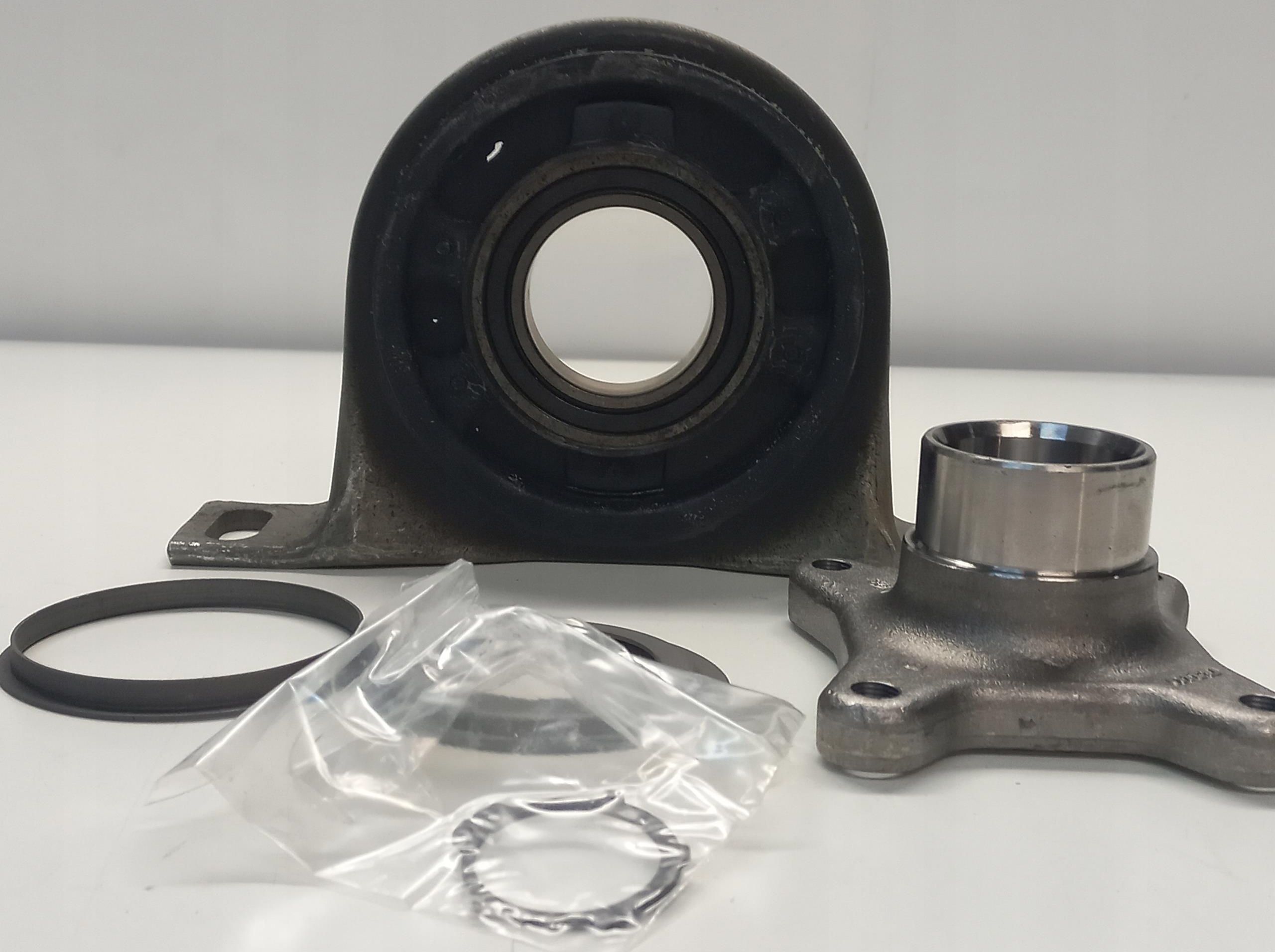 Mercedes Benz Oe Podpora Wału Napędowego 906 A 9064101581 A906 410 16 ...