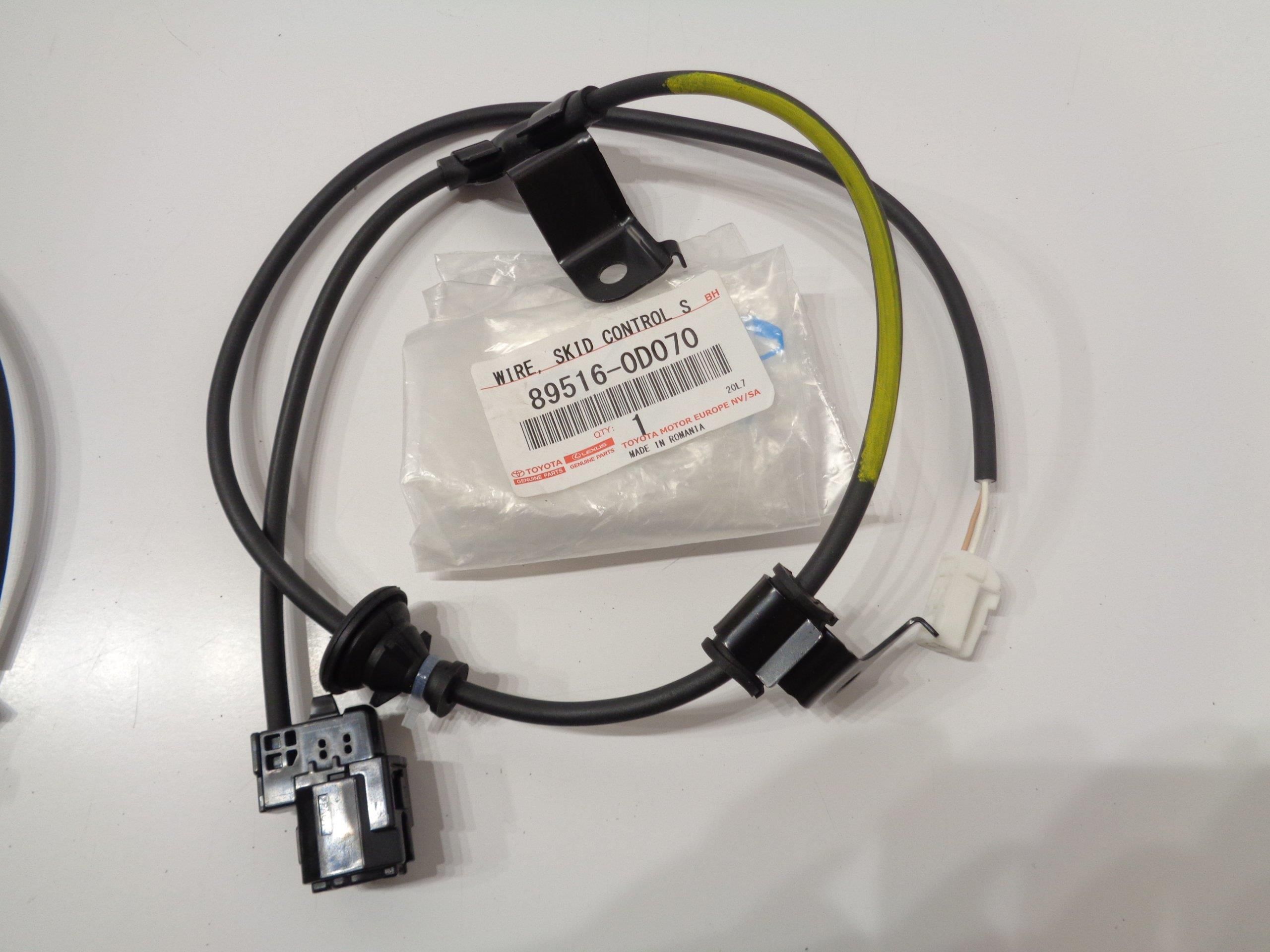 Toyota Oe Kabel Czujnika Abs Tyl Yaris Ii 06 11 Orygina 89516 0D070 ...