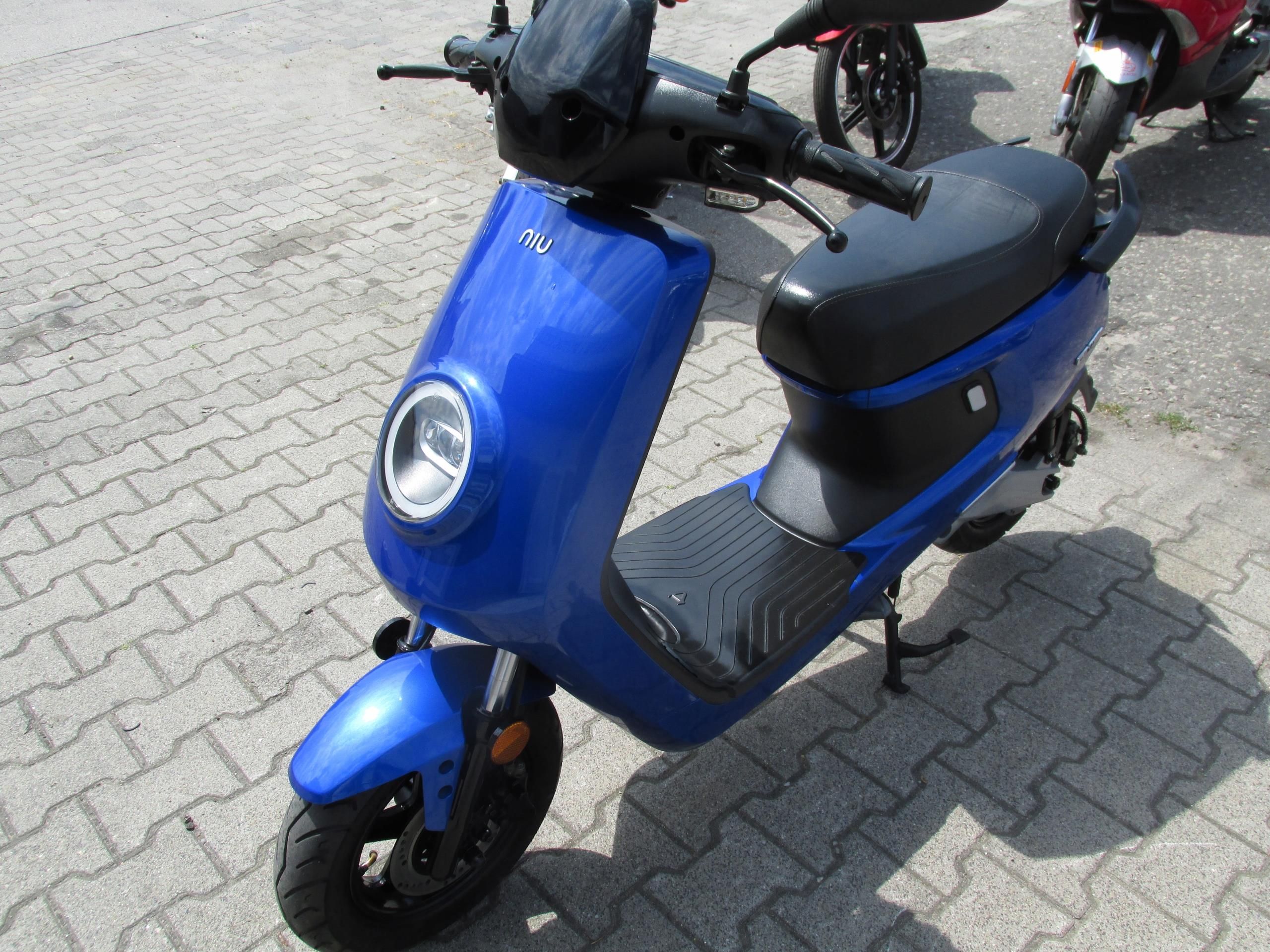 Skuter elektryczny NIU M+Lite TRANSPORT MYSŁOWICE - Opinie i ceny na ...