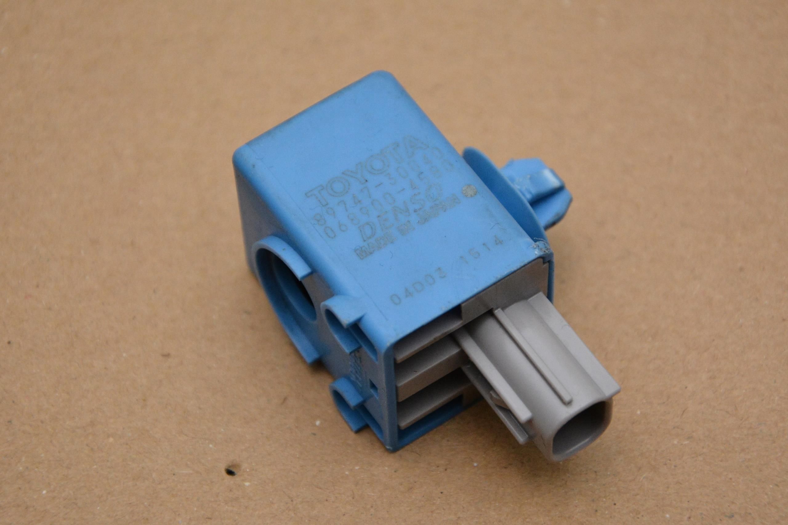 Toyota Oe Sygnał Buzer Brzęczyk Rav4 V 89747 30040 8974730040 - Opinie ...