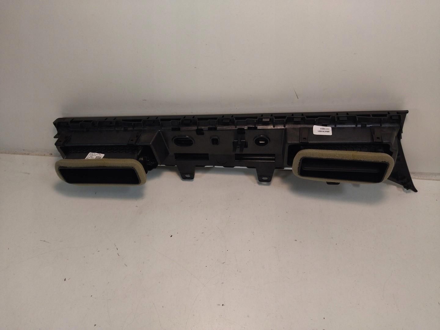 Volkswagen Oe Kratka Nawiewu Środek Vw Touareg Iii 760 761858416 ...