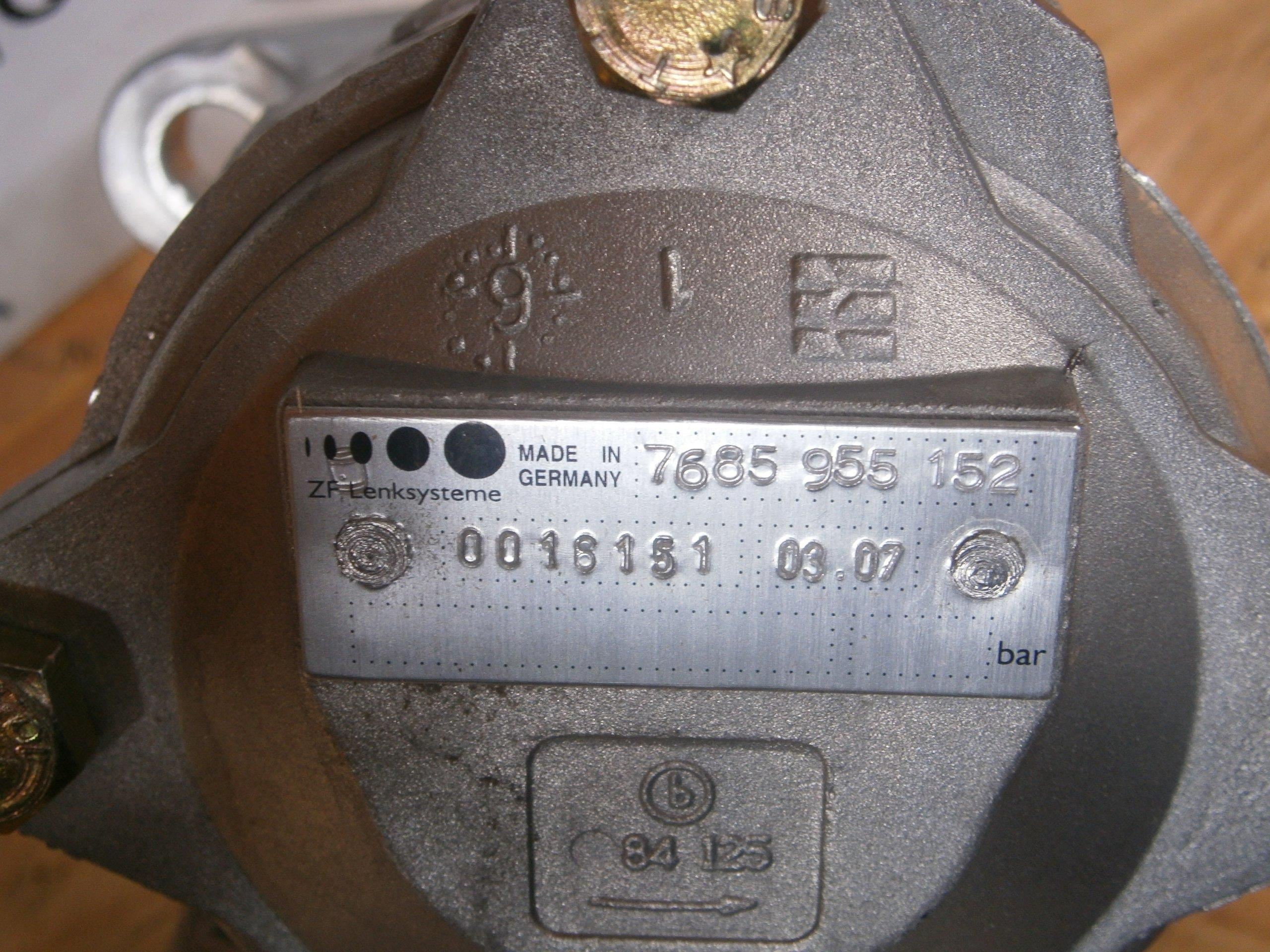 Zf Pompa Wspomagania Man Obroty W Prawo 7685955152 - Opinie i ceny na ...