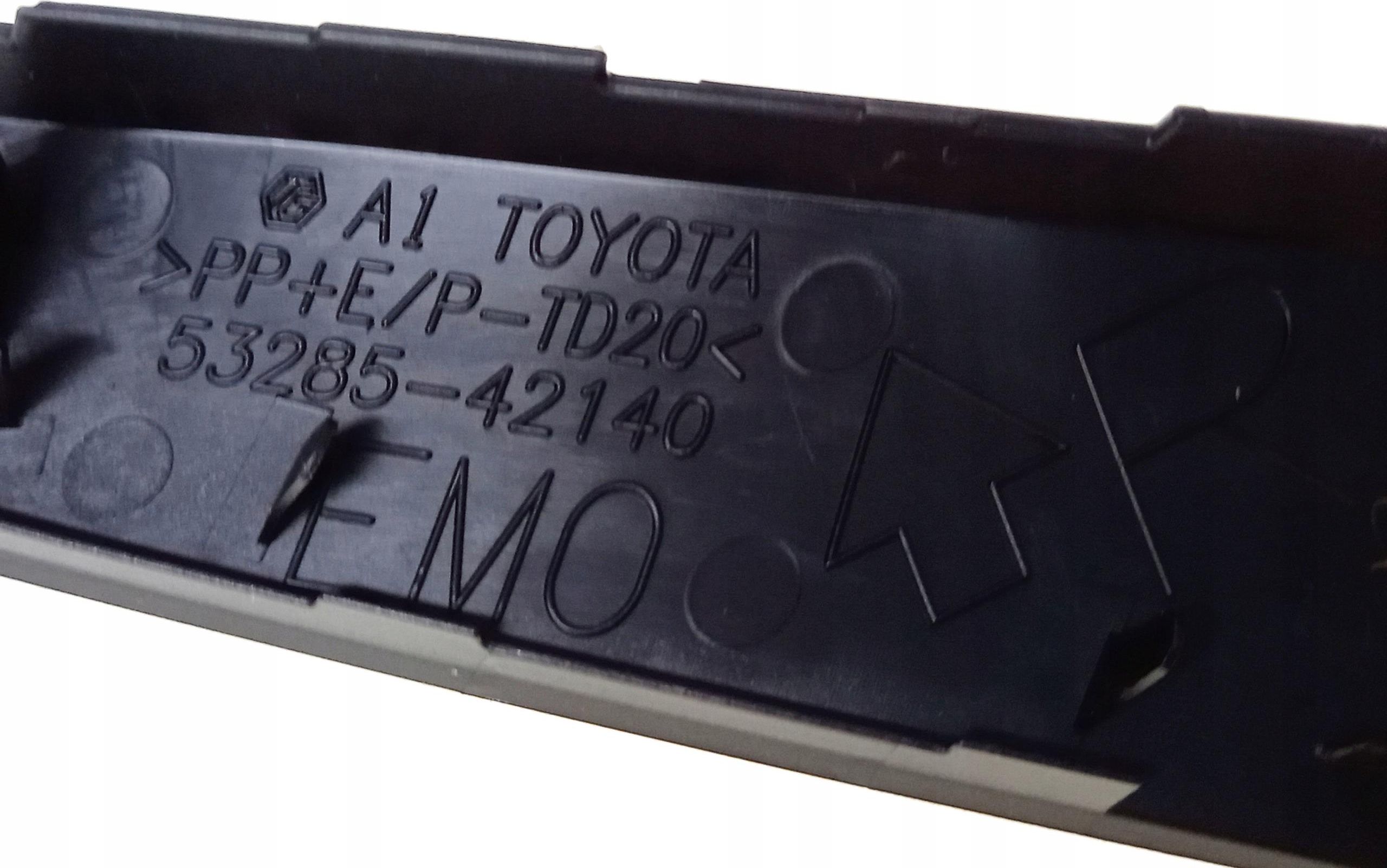 Toyota Oe Zaślepka Przedniego Zderzaka Rav4 5328542140C0 - Opinie i ...