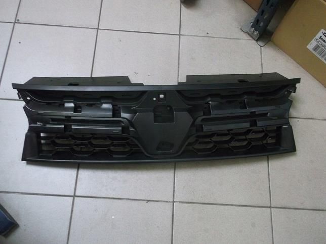 Dacia Oe Atrapa Grill Renault Duster 623105314R - Opinie i ceny na Ceneo.pl