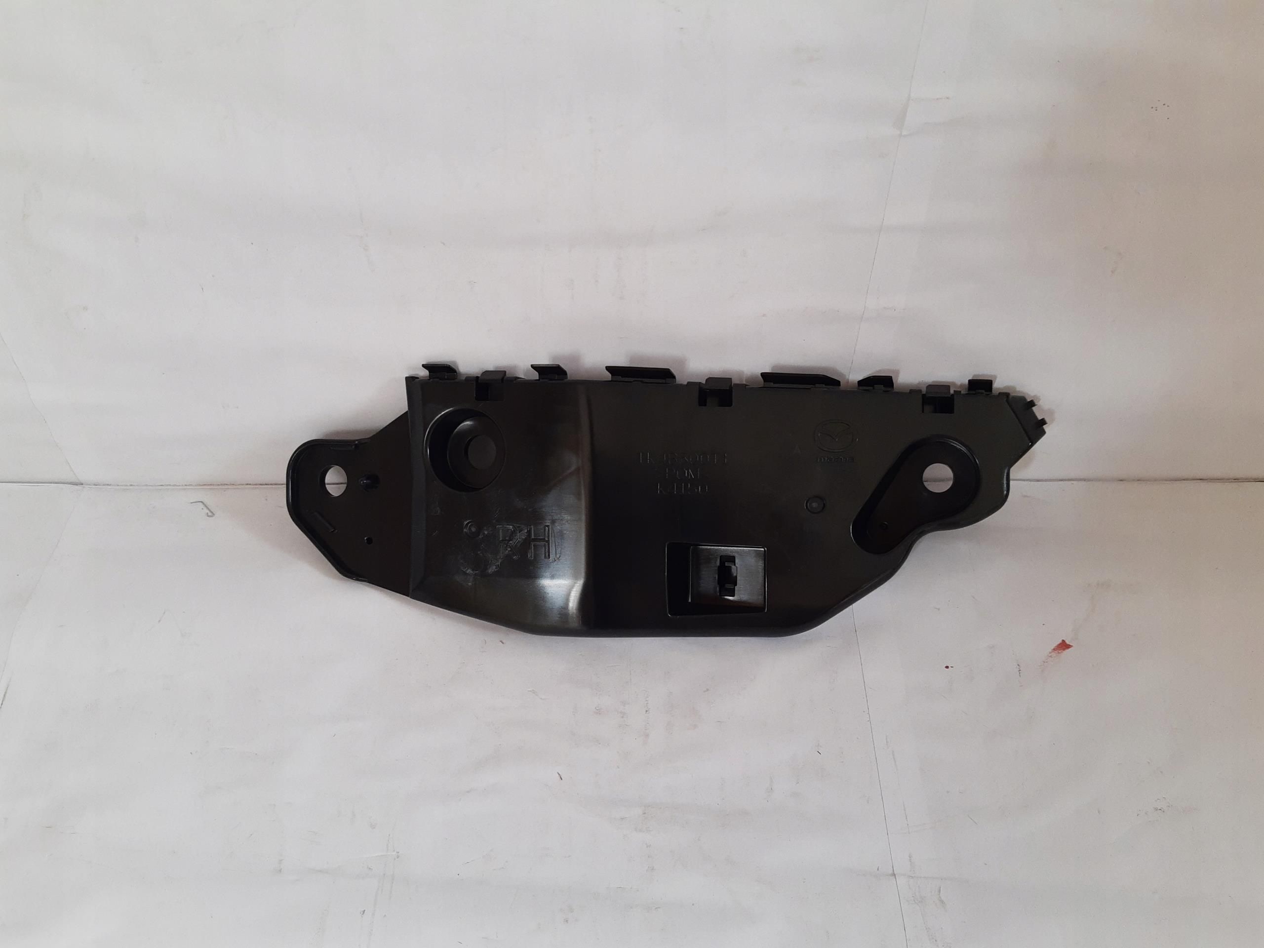 Mazda Oe Cx9 Ślizg Zderzaka Przedniego Prawy Tk48500T1B - Opinie i ceny ...