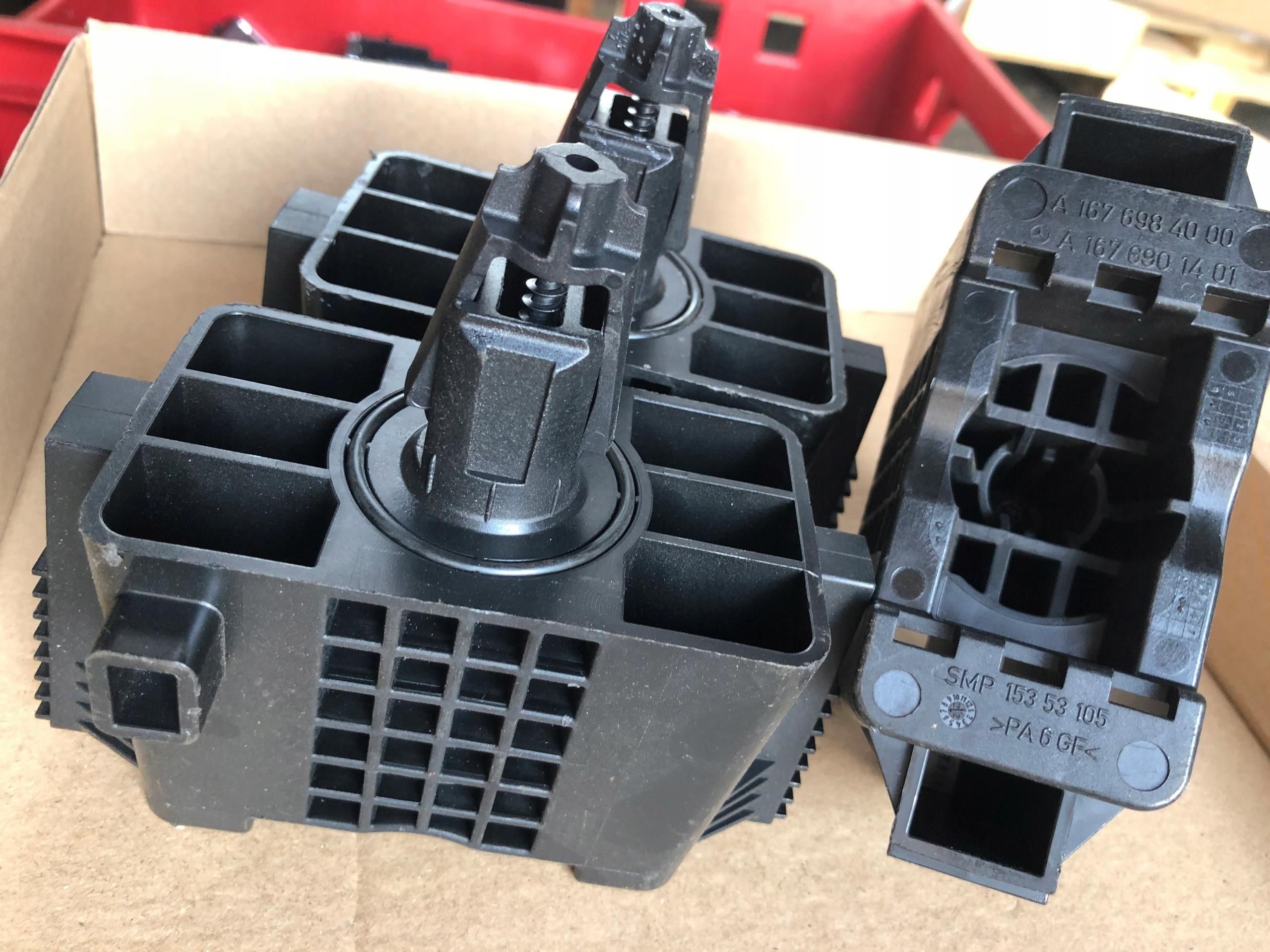 MercedesBenz Oe Mercedes Podkładka Pod Lewarek 1676984000 A1676984000 ...