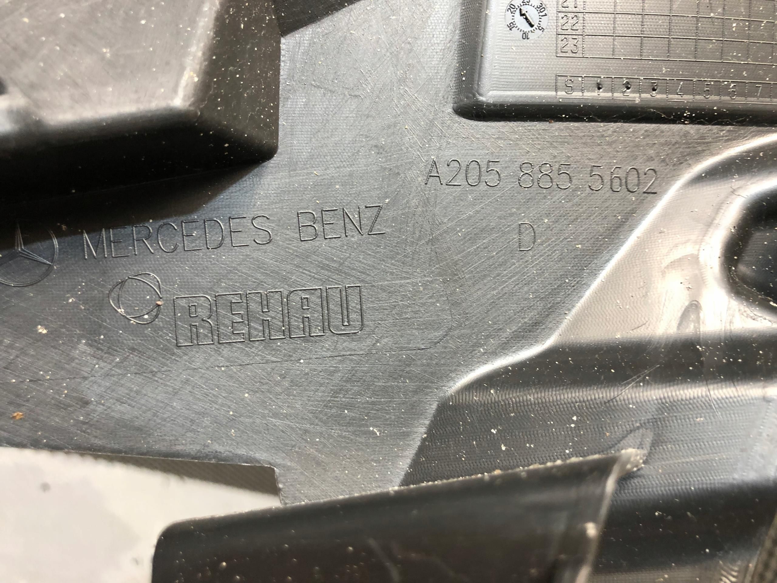 Mercedes Benz Oe C Klasa Lift Mocowanie Zderzaka Nowe A2058855602 ...