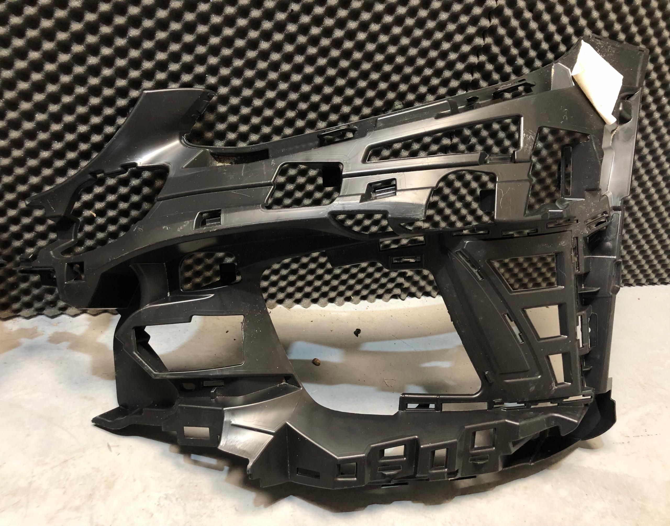 Mercedes Benz Oe C Klasa Lift Mocowanie Zderzaka Nowe A2058855602 ...