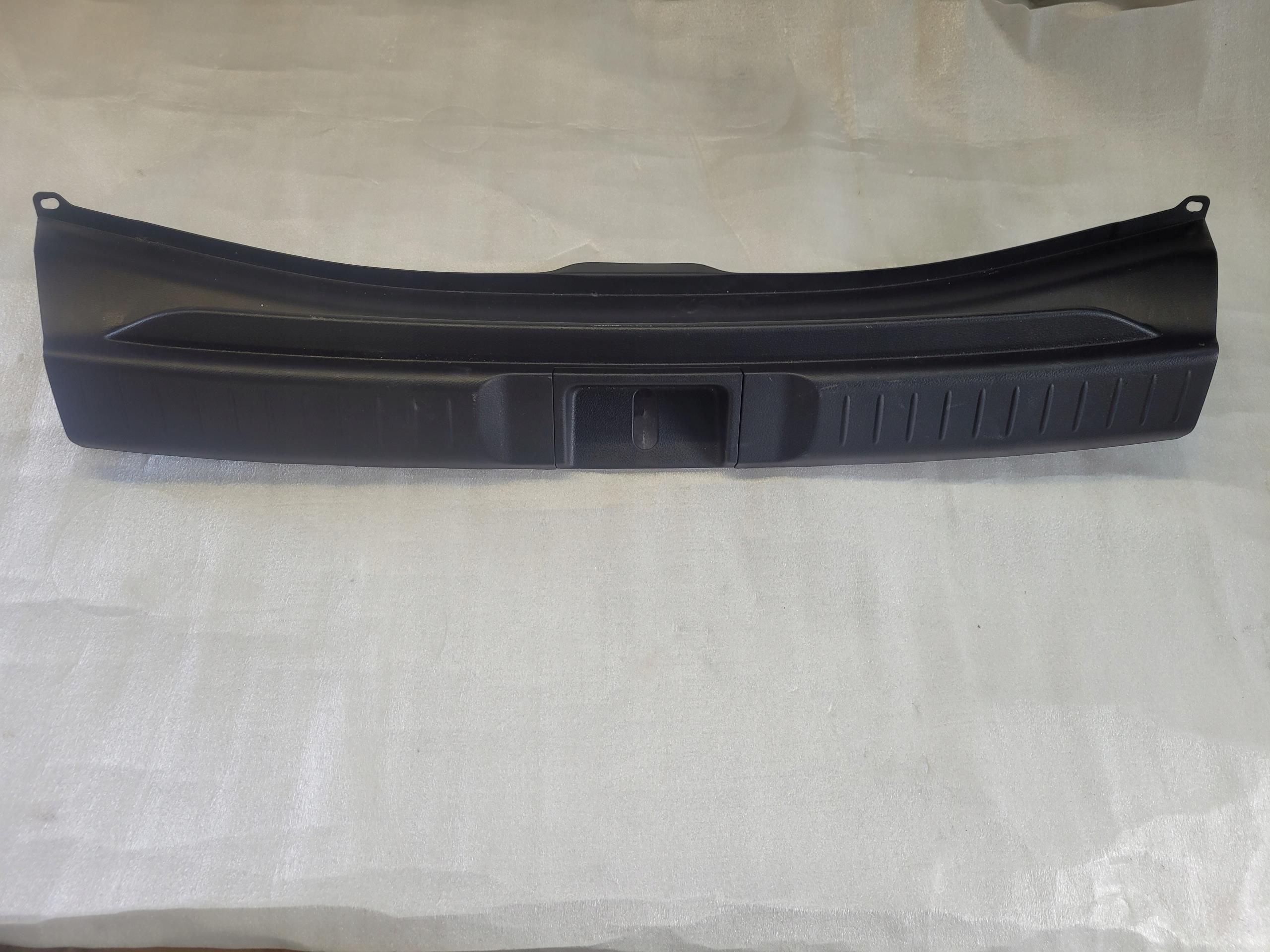 Suzuki Oe Vitara 14 19 Osłona Tylnego Pasa 54P00 - Opinie i ceny na ...