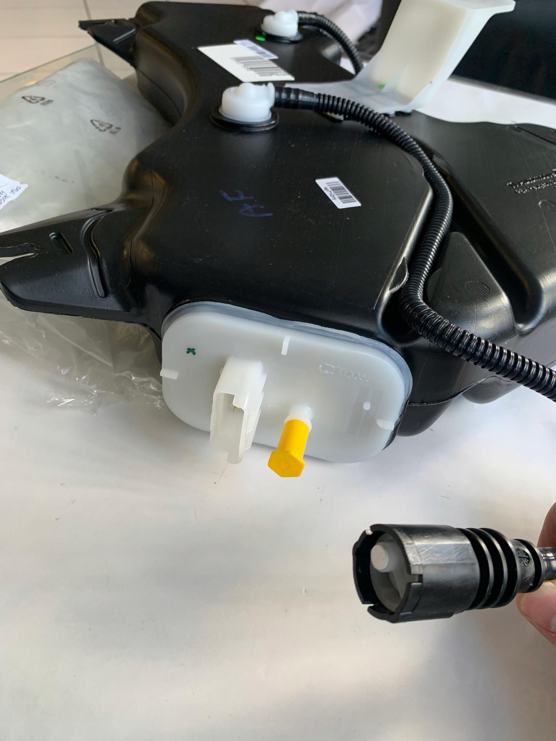 Peugeot Oe Zbiornik Płynu Fap C5 Iii 508 Oryg 1500Nk 1500Nk - Opinie i ...