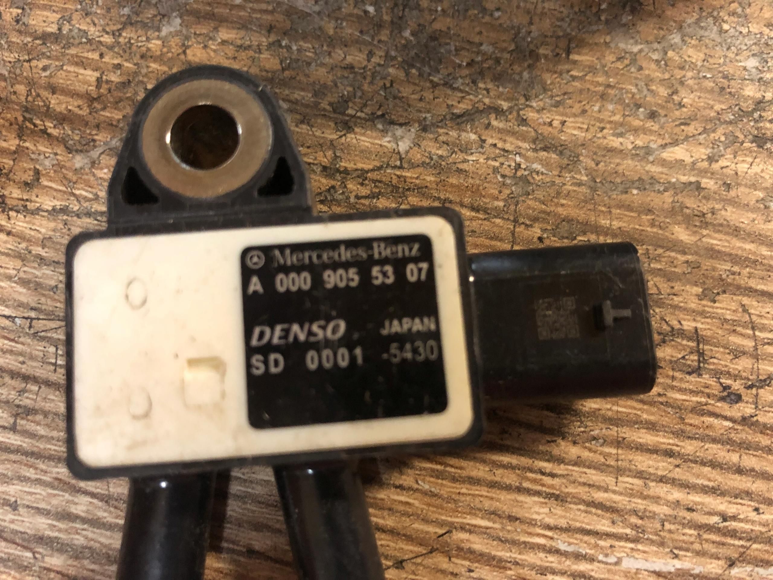 MercedesBenz Oe Mercedes Czujnik Ciśnienia Spalin Dpf 0009055307 ...