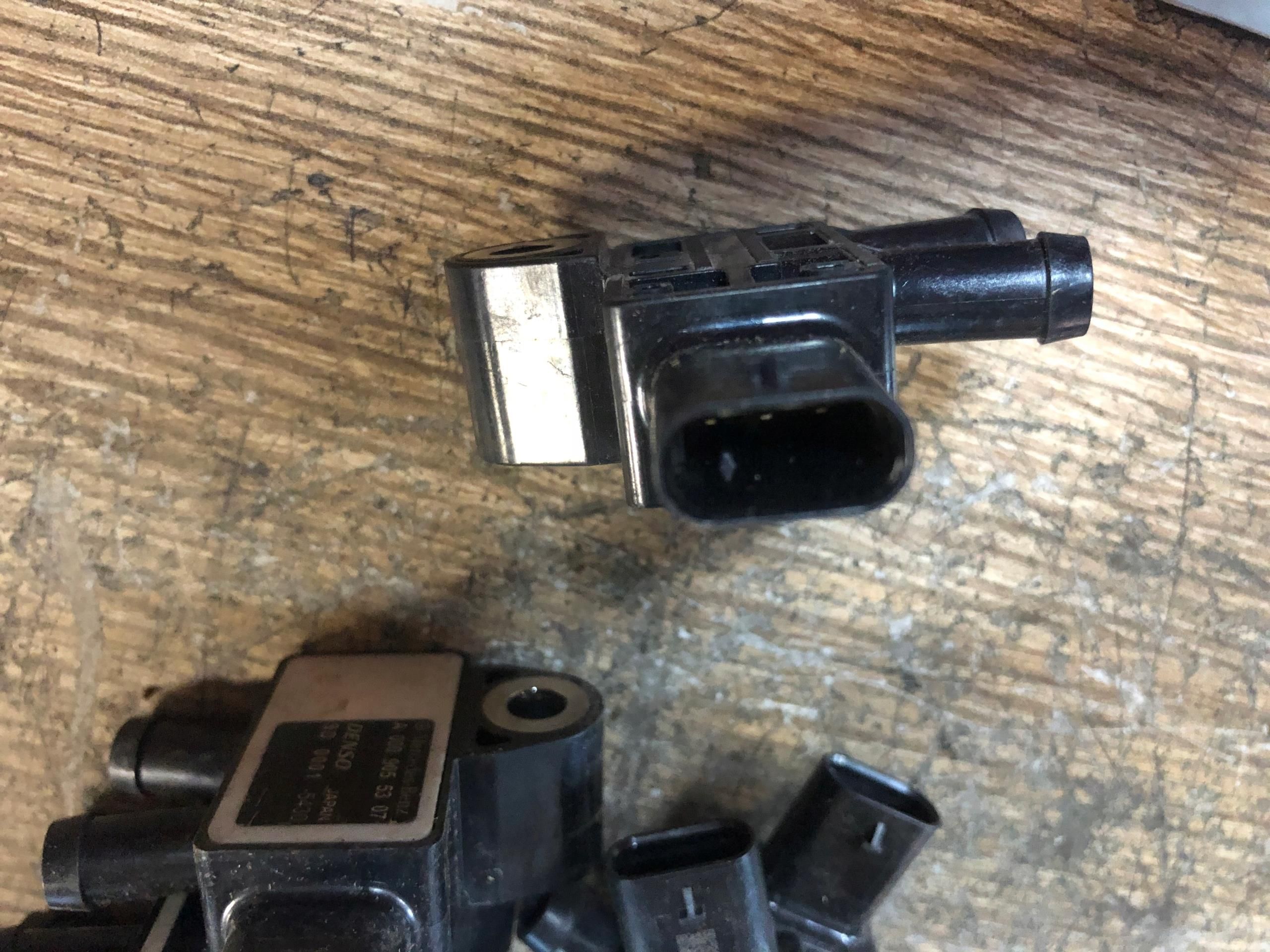 MercedesBenz Oe Mercedes Czujnik Ciśnienia Spalin Dpf 0009055307 ...