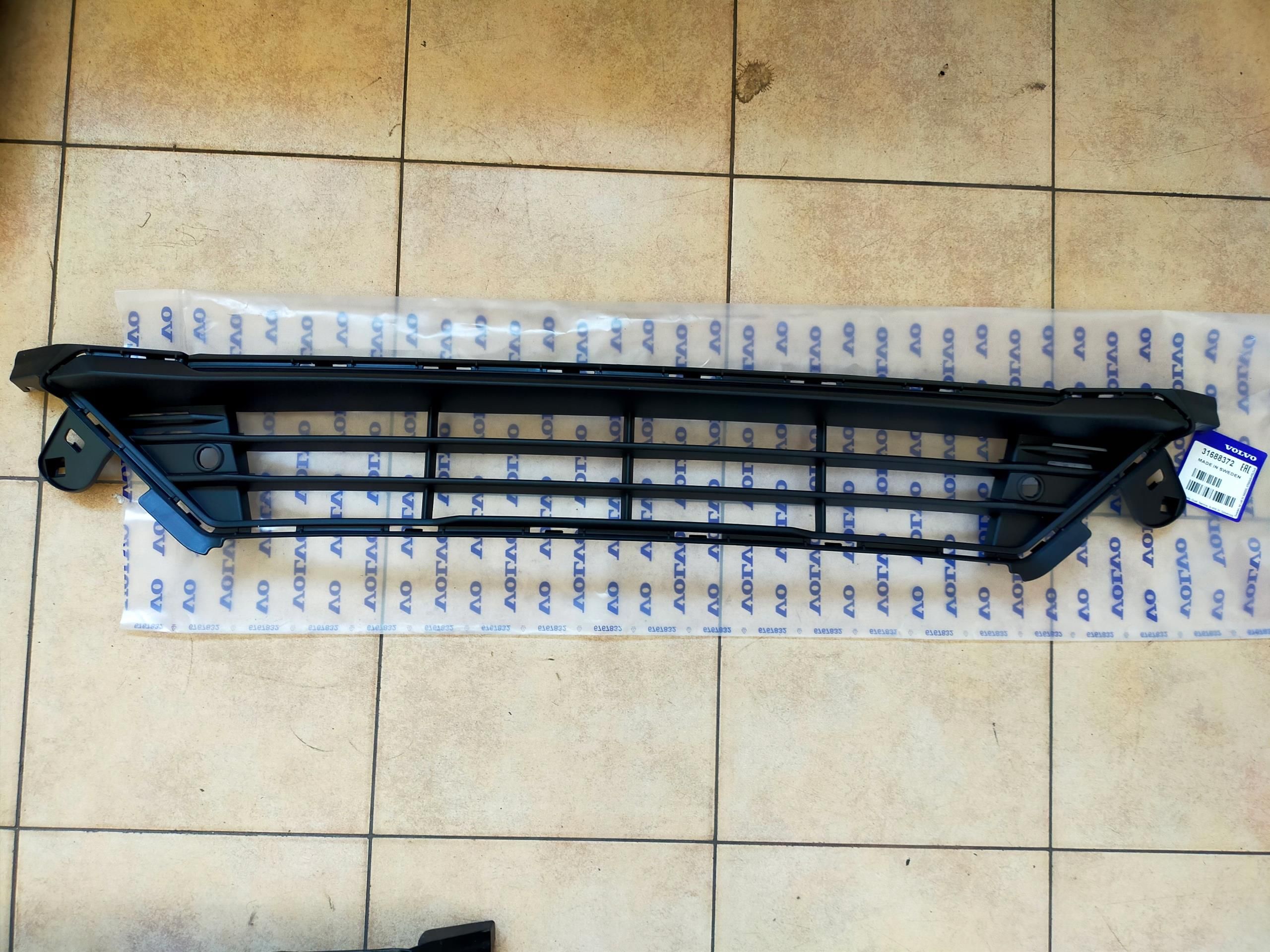 Volvo Oe V60 S60 18 Kratka Środkowa W Zderzak Pdc Nm 31688372 - Opinie ...
